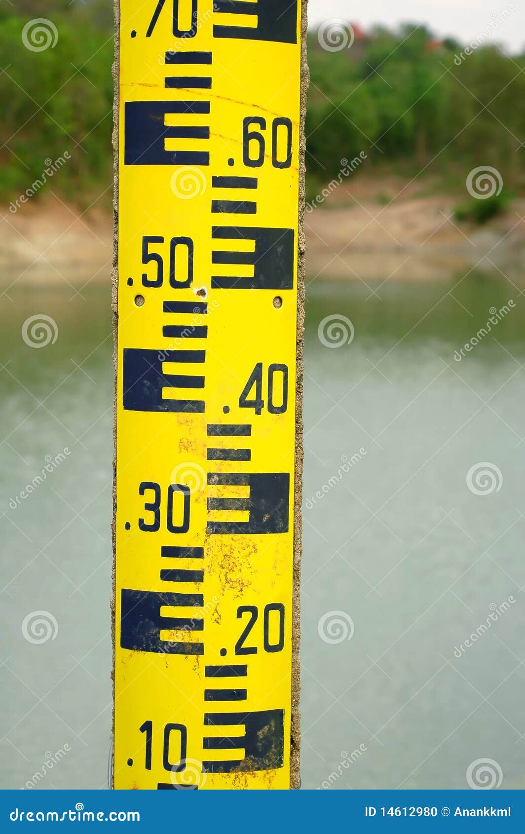 Outil De Mesure De Niveau D'eau Photo stock - Image du moniteur ... Outil De Mesure De Niveau D'eau Photo stock - Image du moniteur ...