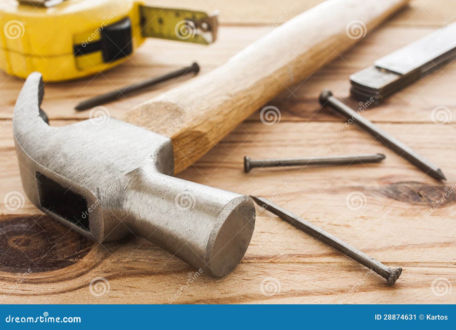 Outils de charpentier image stock. Image du matériel - 28874631