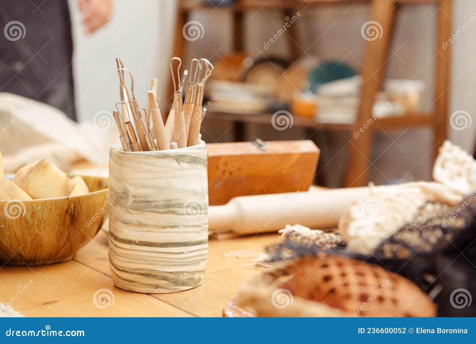 Outils Main Fermer Flou Studio Photo stock - Image du exactitude ...