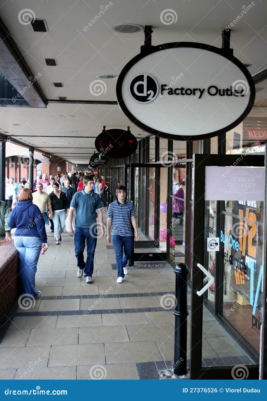 Outlet shopping editorial photo. Image of store, liverpool - 27376526