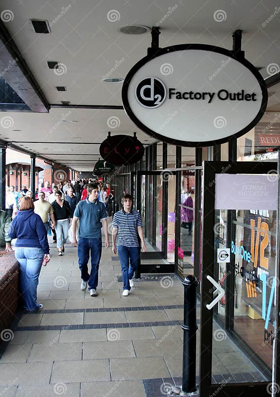 Outlet shopping editorial photo. Image of store, liverpool - 27376526