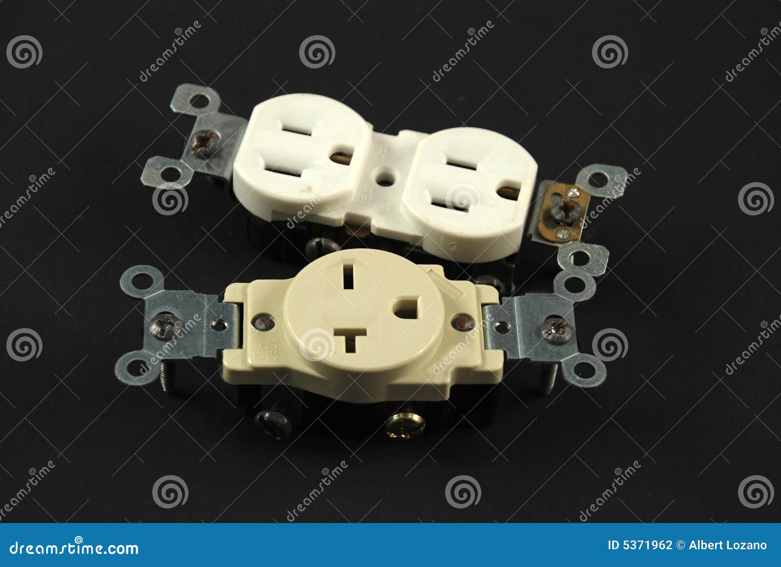 Outlets Picture. Image: 5371962