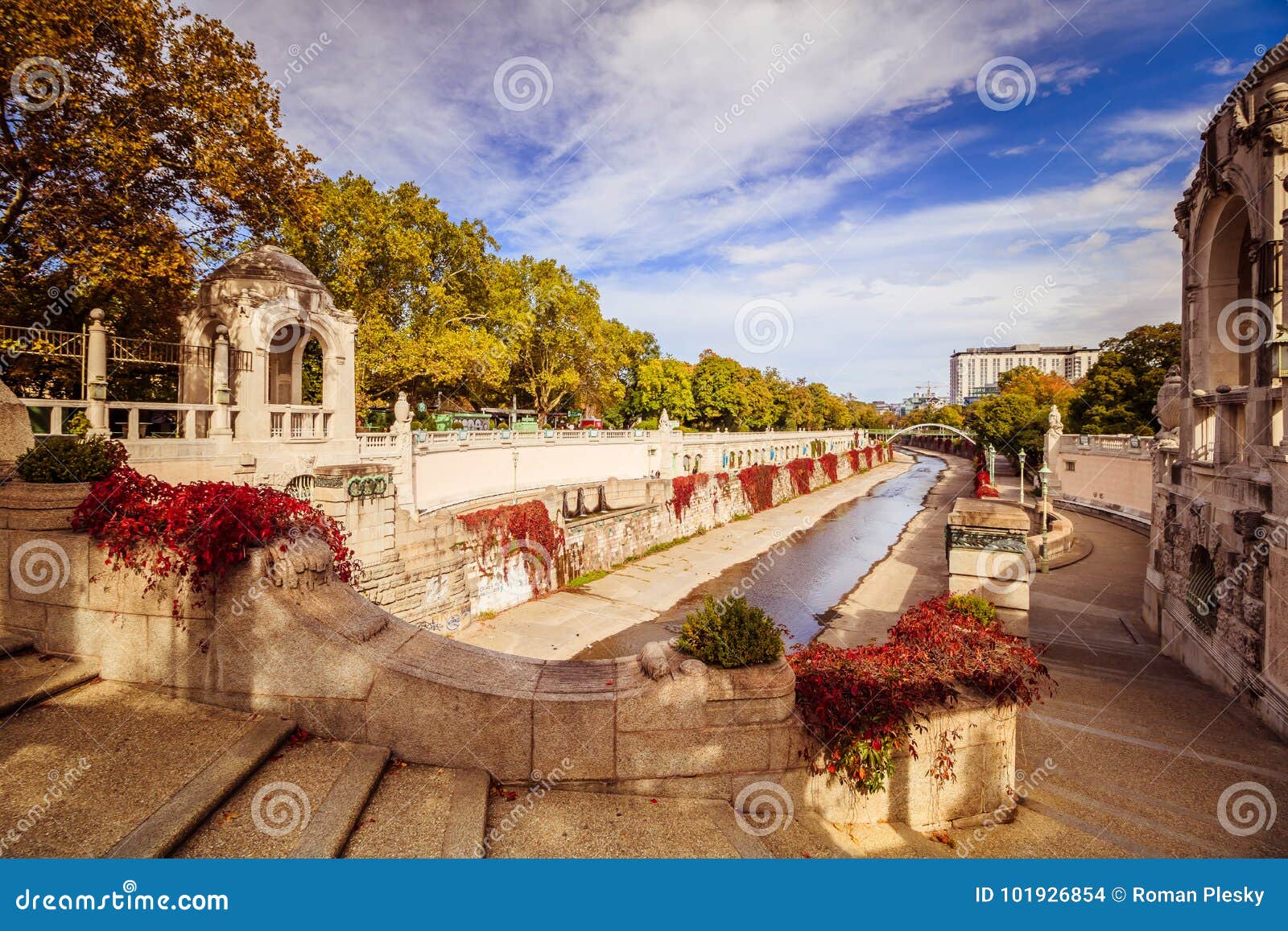 Outono Em Stadtpark - Parque Da Cidade - Viena Foto de Stock - Imagem ...
