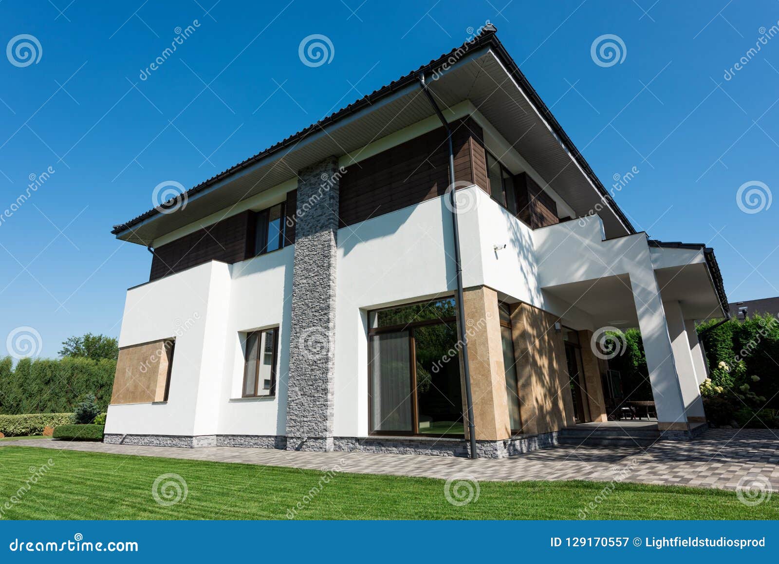 Outside View of Modern House Stock Image - Image of architecture ...