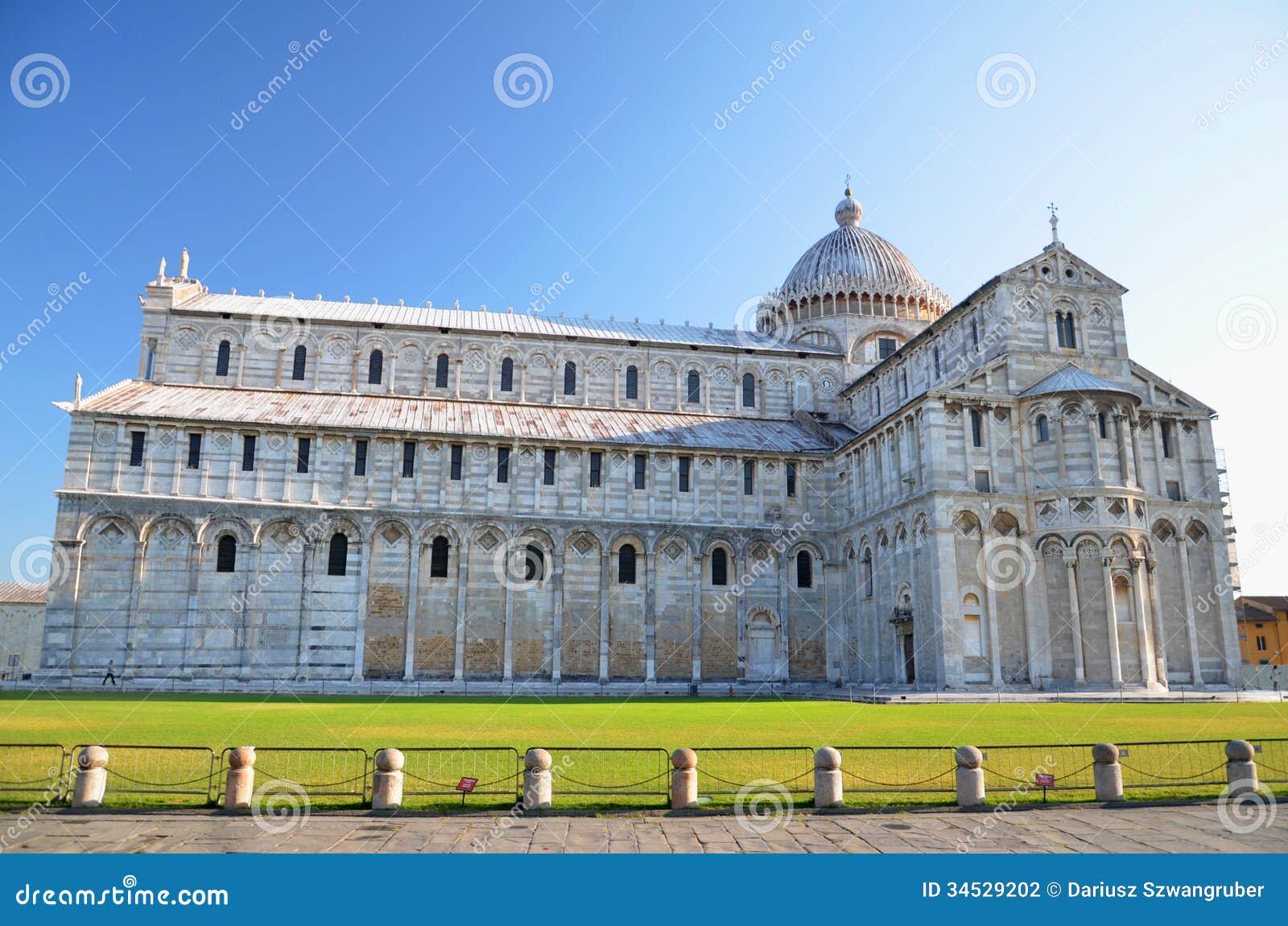 The Outstanding View of the Leaning Tower on Square of Miracles in Pisa ...