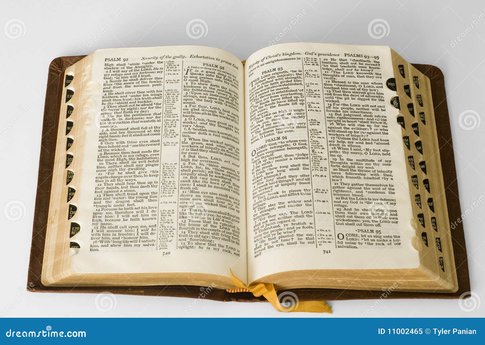 Ouvrez la bible image stock. Image du papier, christianisme - 11002465