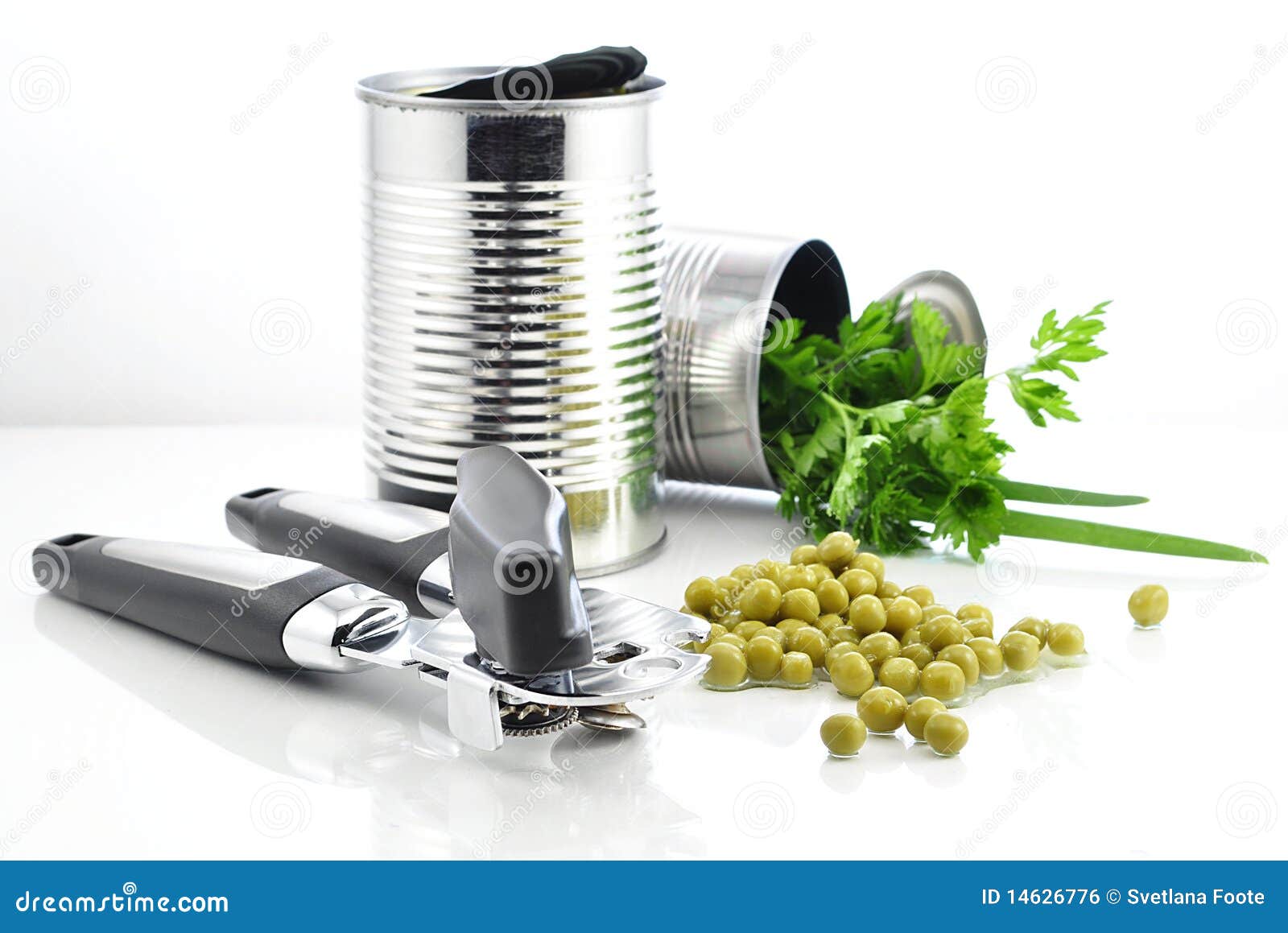 Ouvrez les bidons photo stock. Image of santé, complètement - 14626776