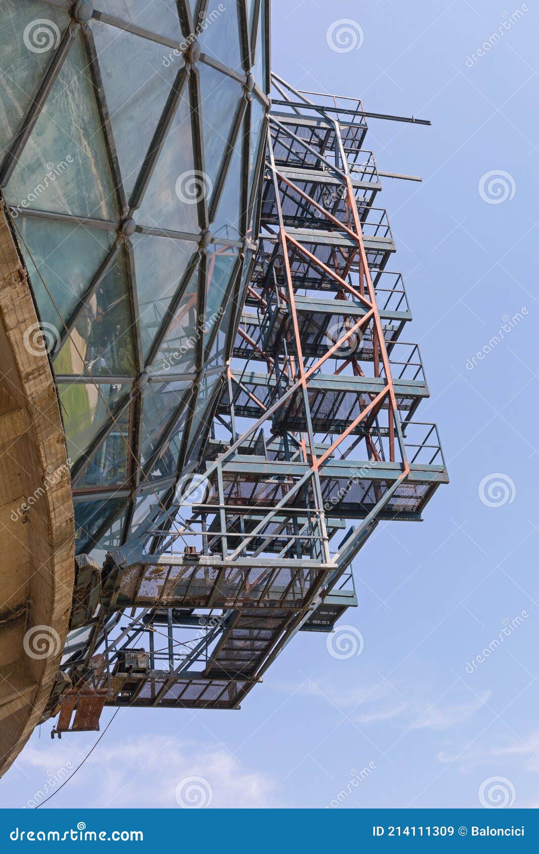 Oval Building Scaffoldings editorial stock image. Image of scaffolds ...