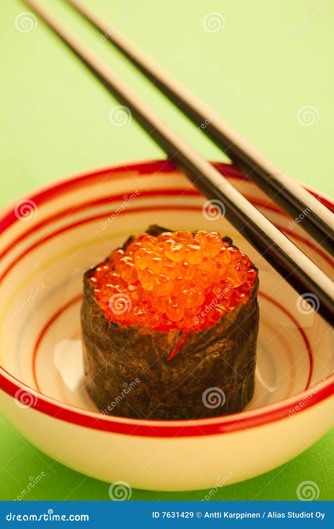 Ovas Salmon imagem de stock. Imagem de oriental, objeto - 7631429