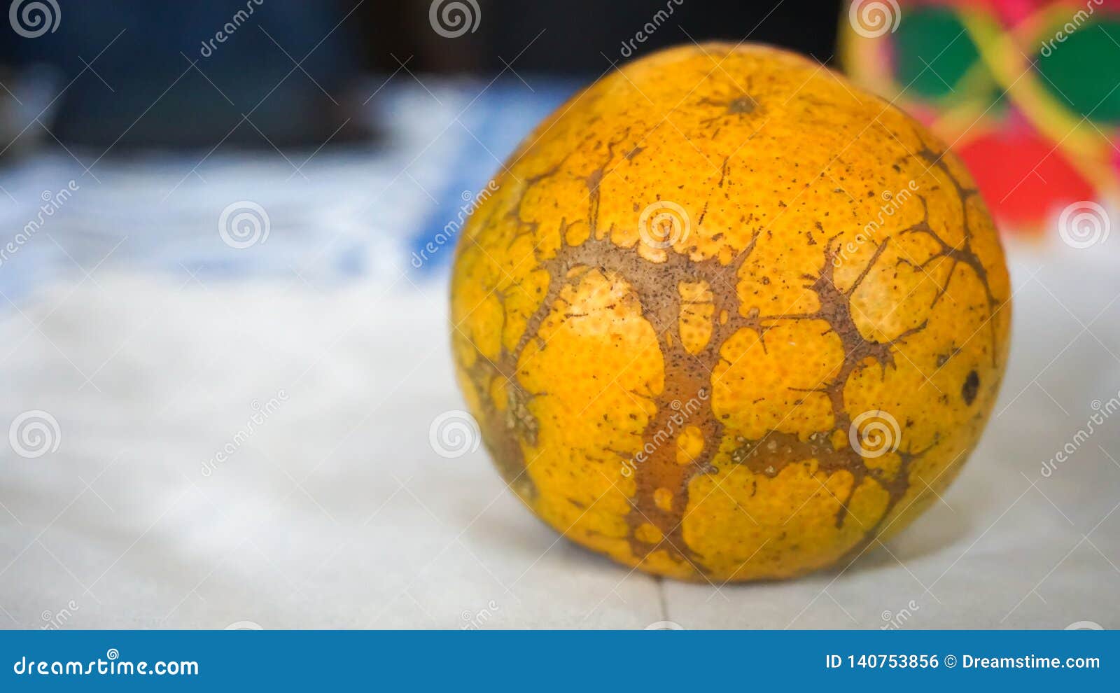 The Crack on the Over Ripe Orange Stock Photo - Image of summer, nature ...