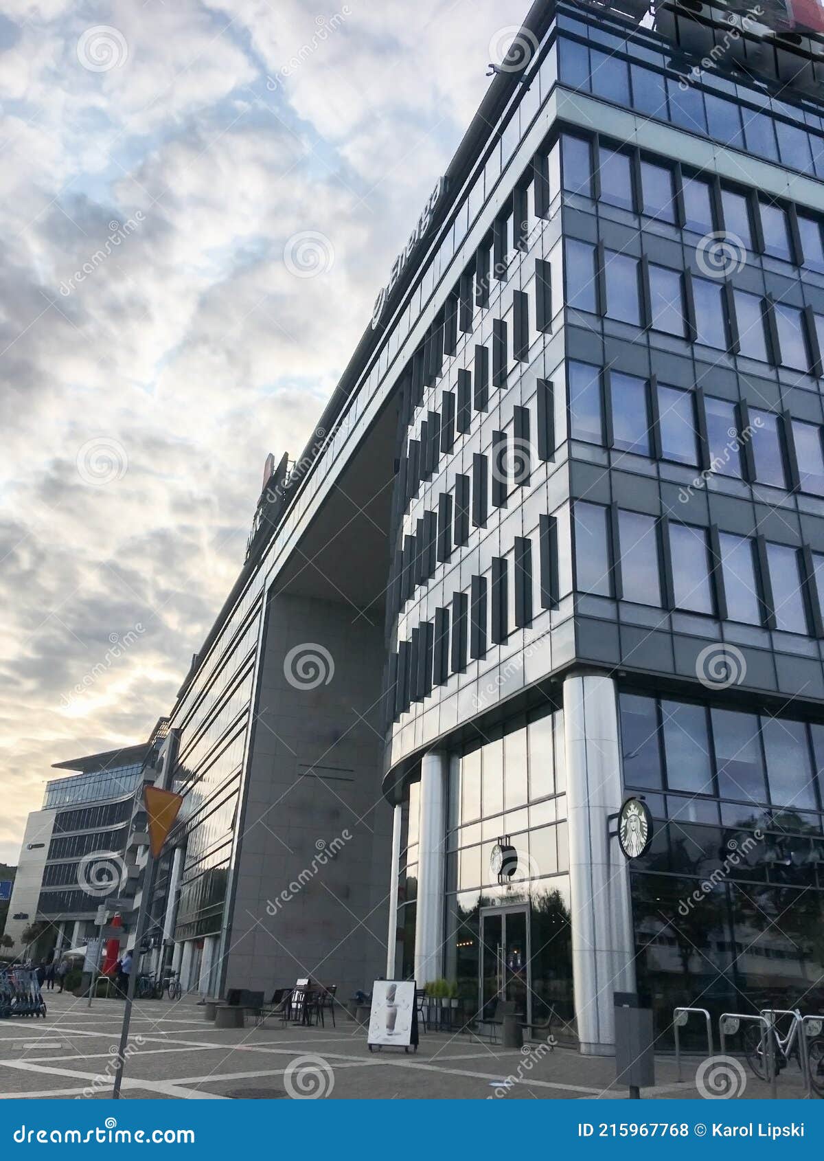 Over 30 storey skyscraper editorial stock photo. Image of metropolis ...