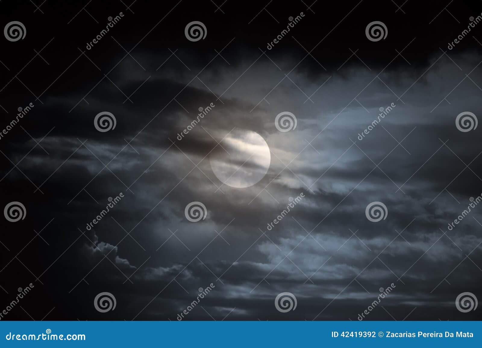 Overcast full moon night stock photo. Image of cloudy - 42419392