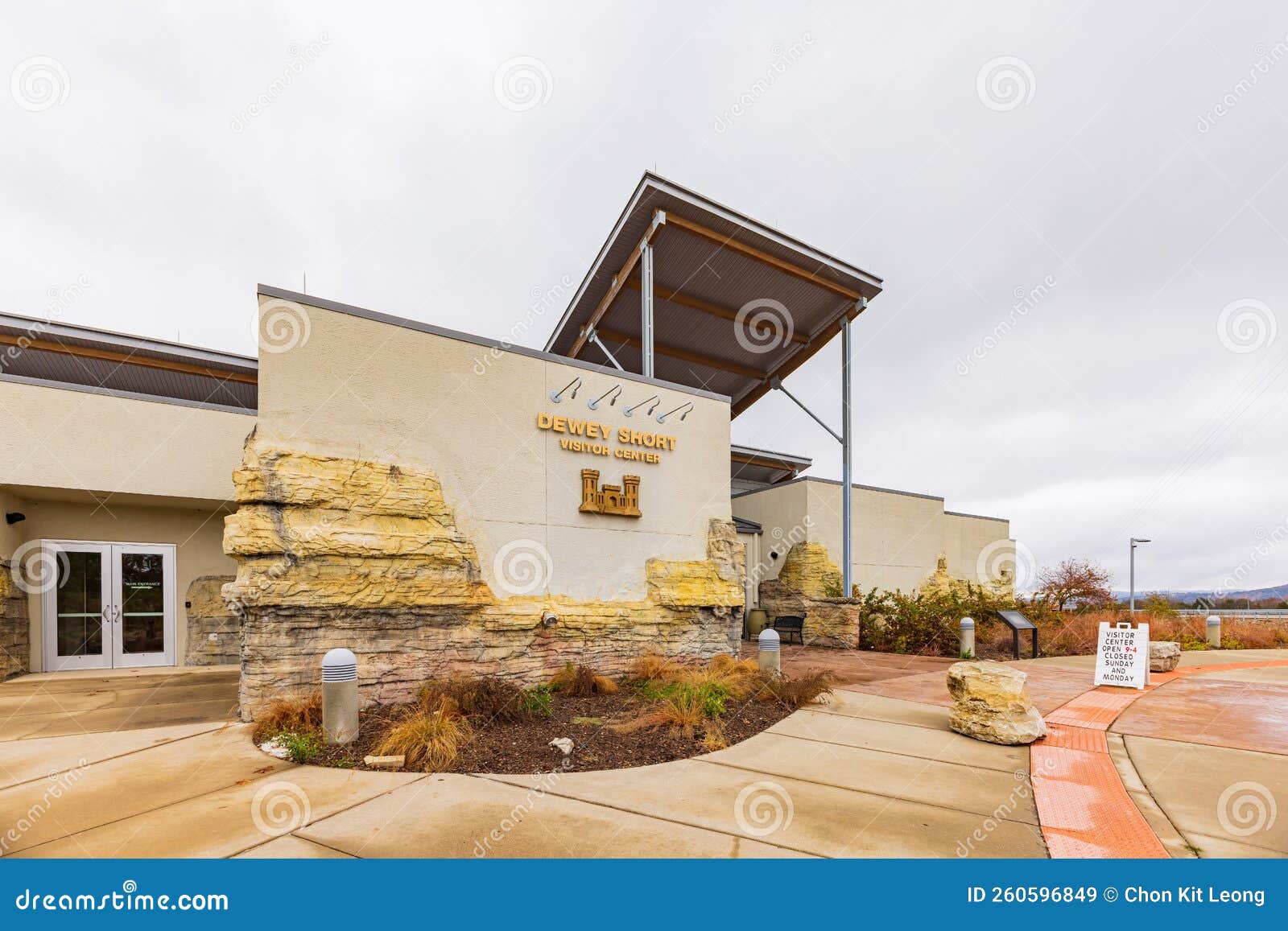 Dewey Short Visitor Center Near The Table Rock Dam, Managed By The Army ...