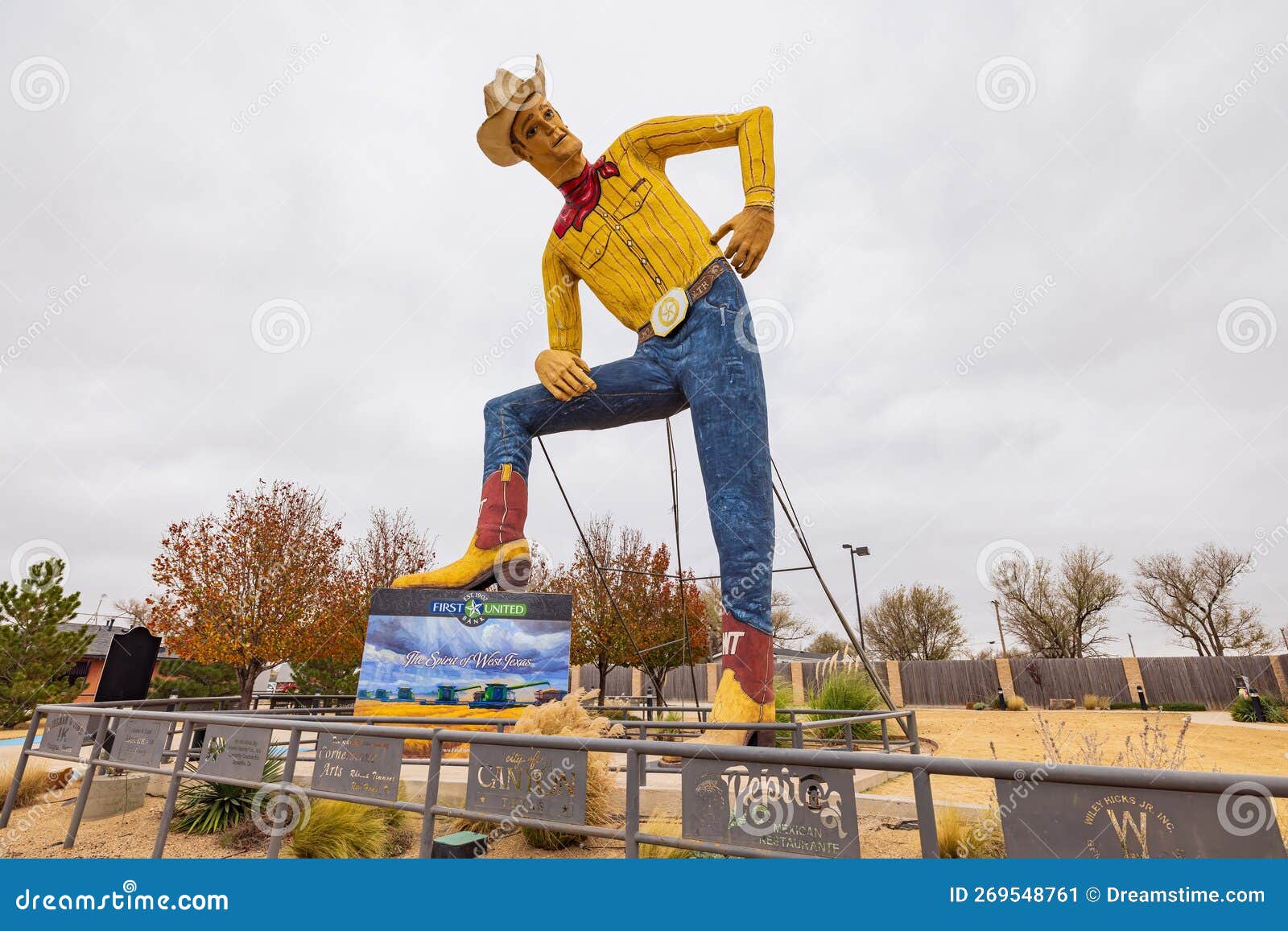 Overcast View of the Tex Randall Statue Editorial Photo - Image of view ...