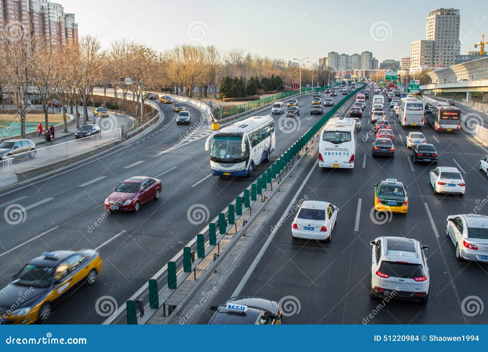 Overcrowding traffic editorial stock image. Image of haze - 51220984