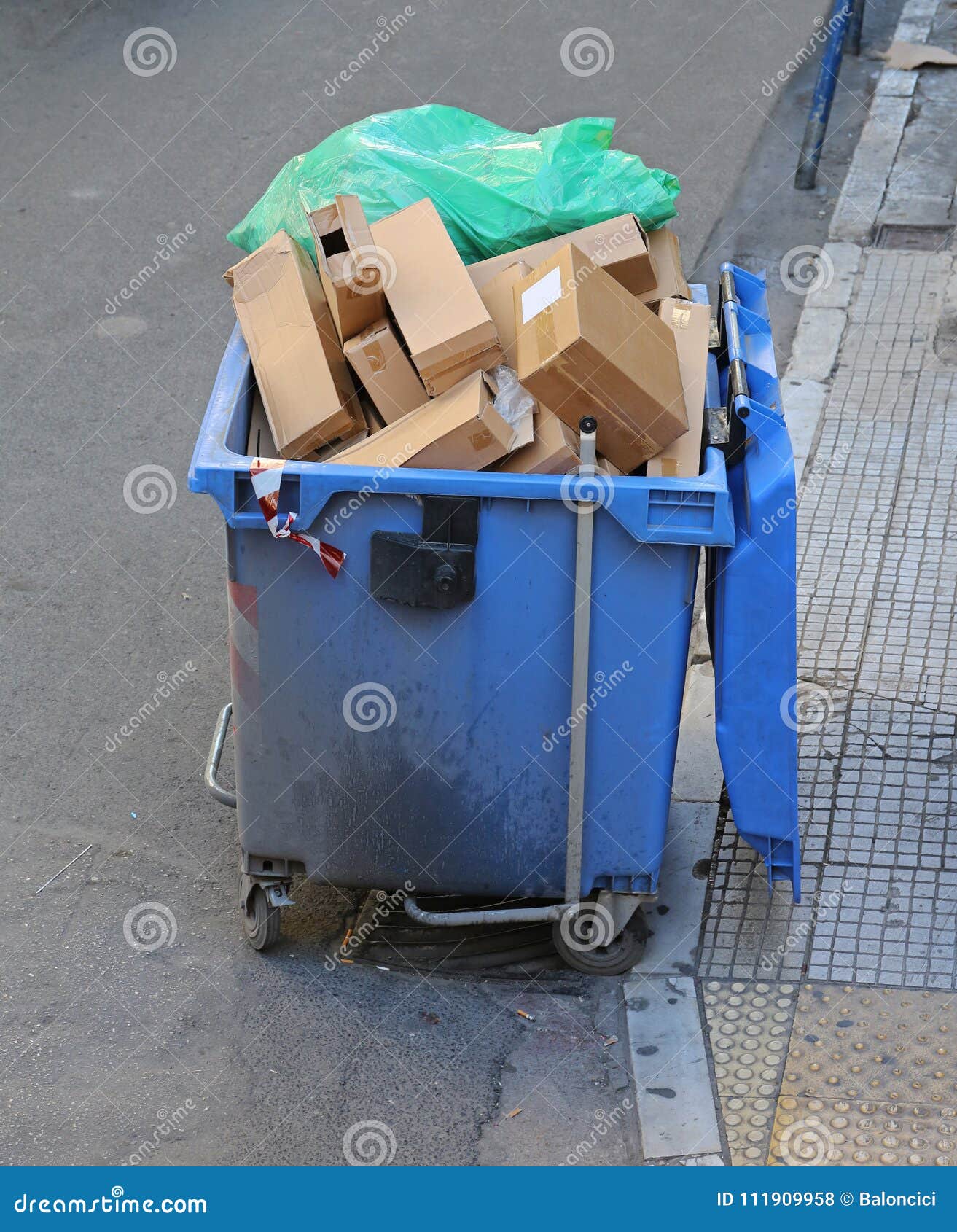Overflow of Trash stock photo. Image of problem, recycle - 111909958