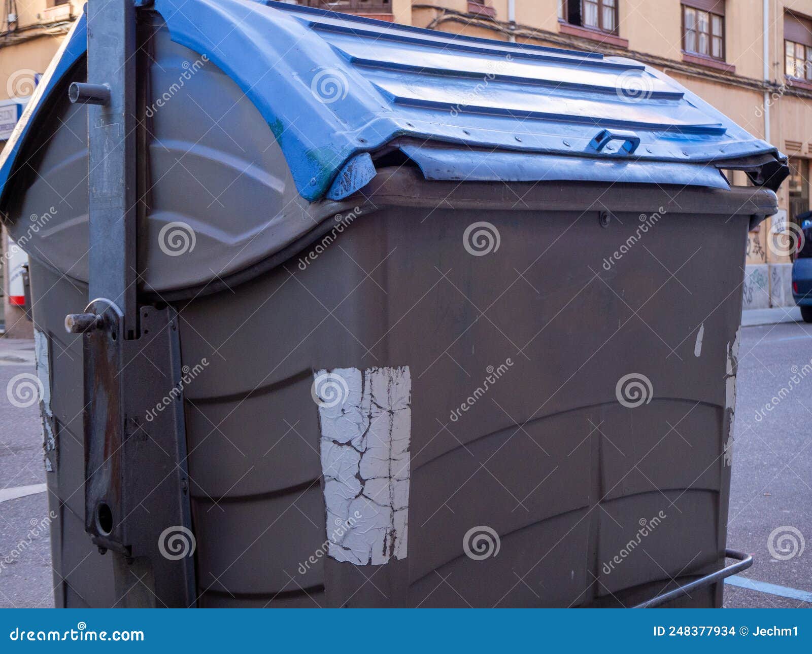Overflowing Garbage Container on a Street. Recycling Concept Stock ...