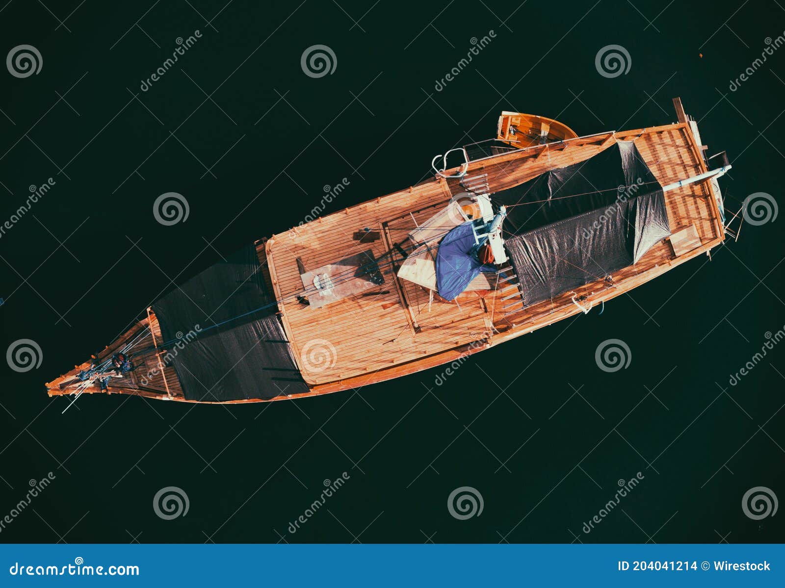 Overhead Aerial Shot of a Boat at the Beach Stock Photo - Image of boat ...