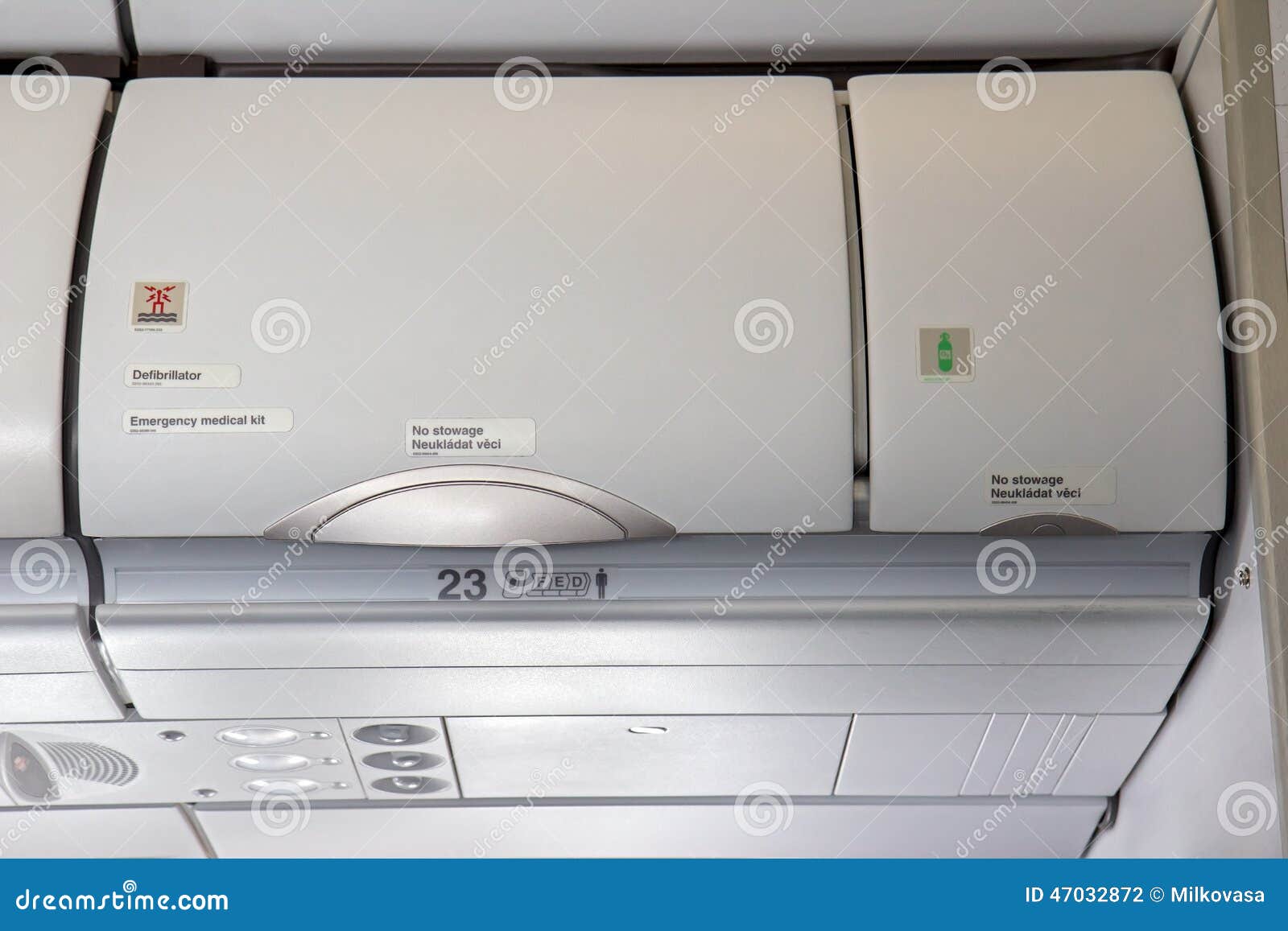 Overhead compartment stock photo. Image of overhead, handheld - 47032872