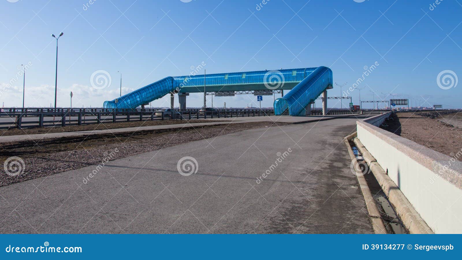 Overhead crosswalk stock image. Image of architecture - 39134277