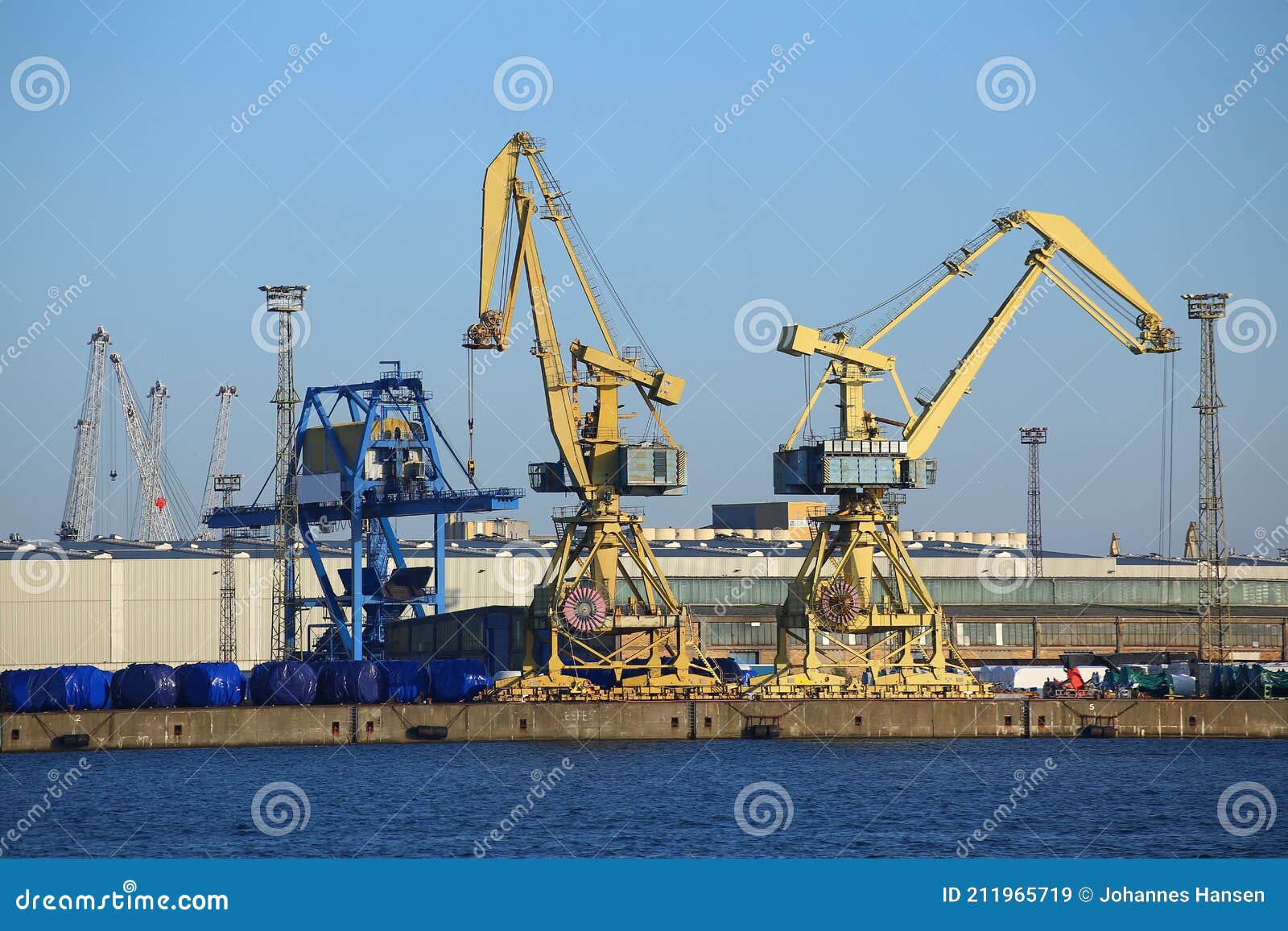 Level Luffing Crane Stock Image | CartoonDealer.com #29237221