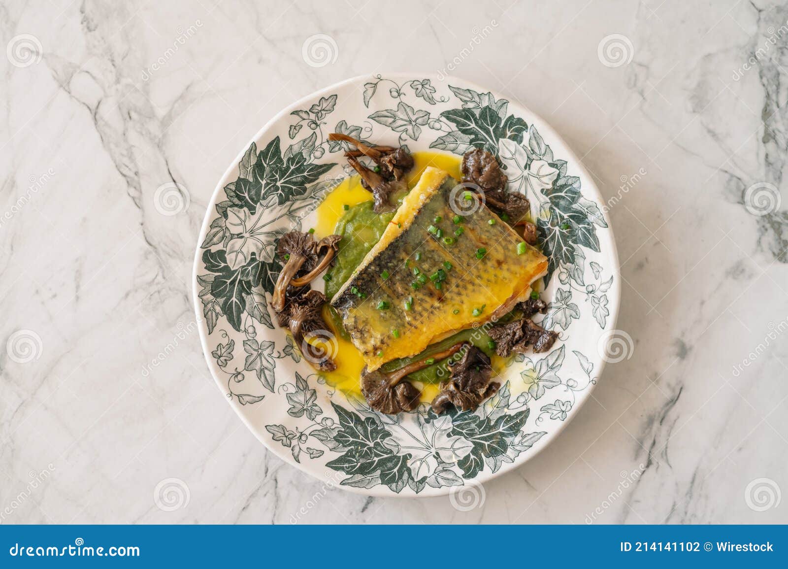 Savory Fish Portion : Roasted Norwegian Salmon Chunks With Lemon And ...