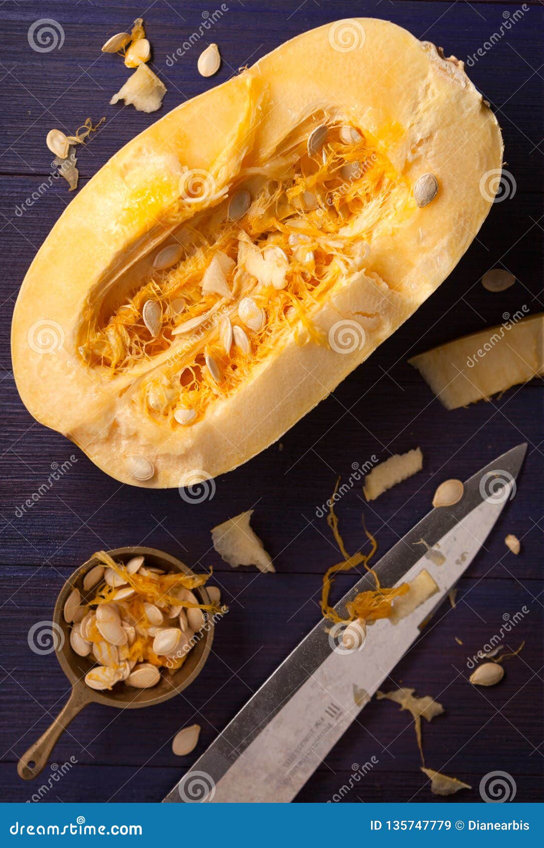 Spaghetti Squash Cut in Half Stock Image - Image of yellow, vertical ...