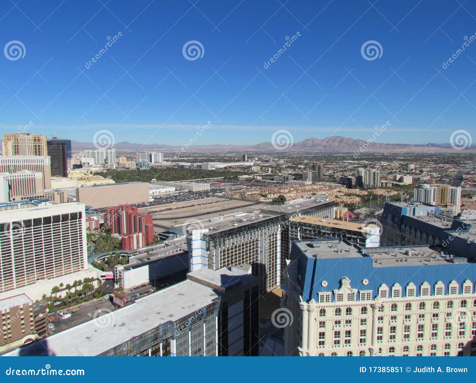 Overlooking Hotels and Resorts Editorial Photo - Image of landmarks ...