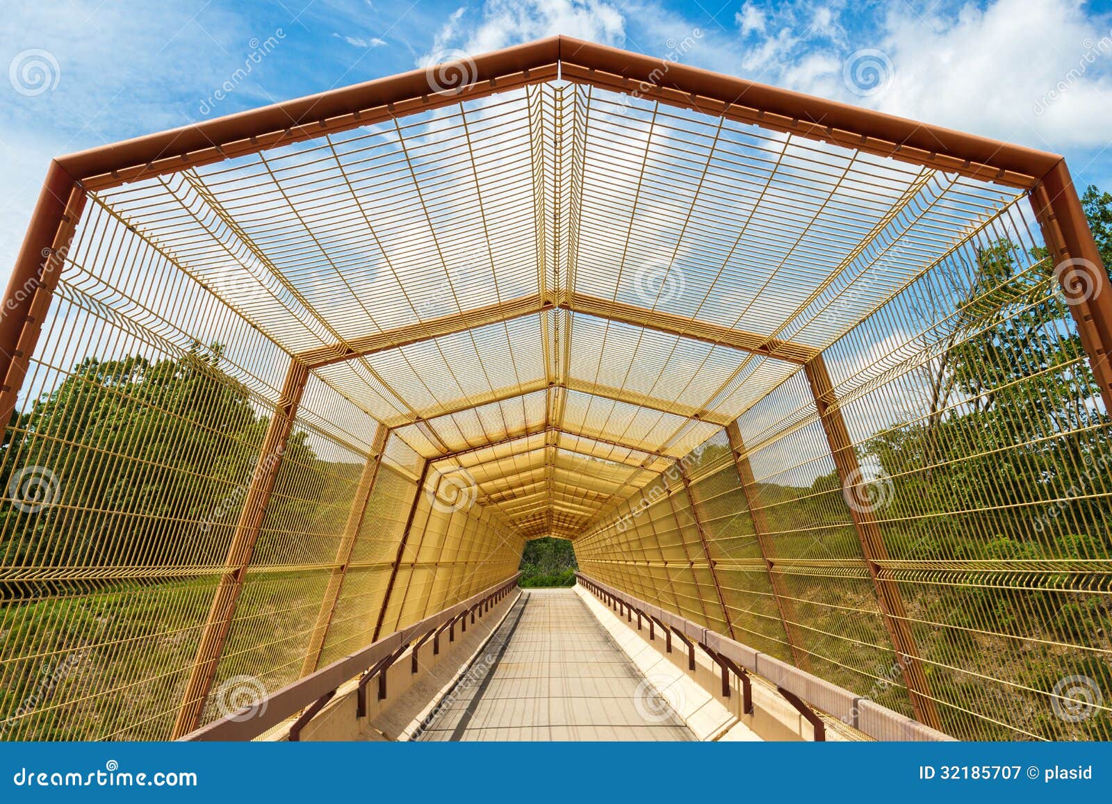 Overpass bridge stock image. Image of mesh, grid, highway - 32185707