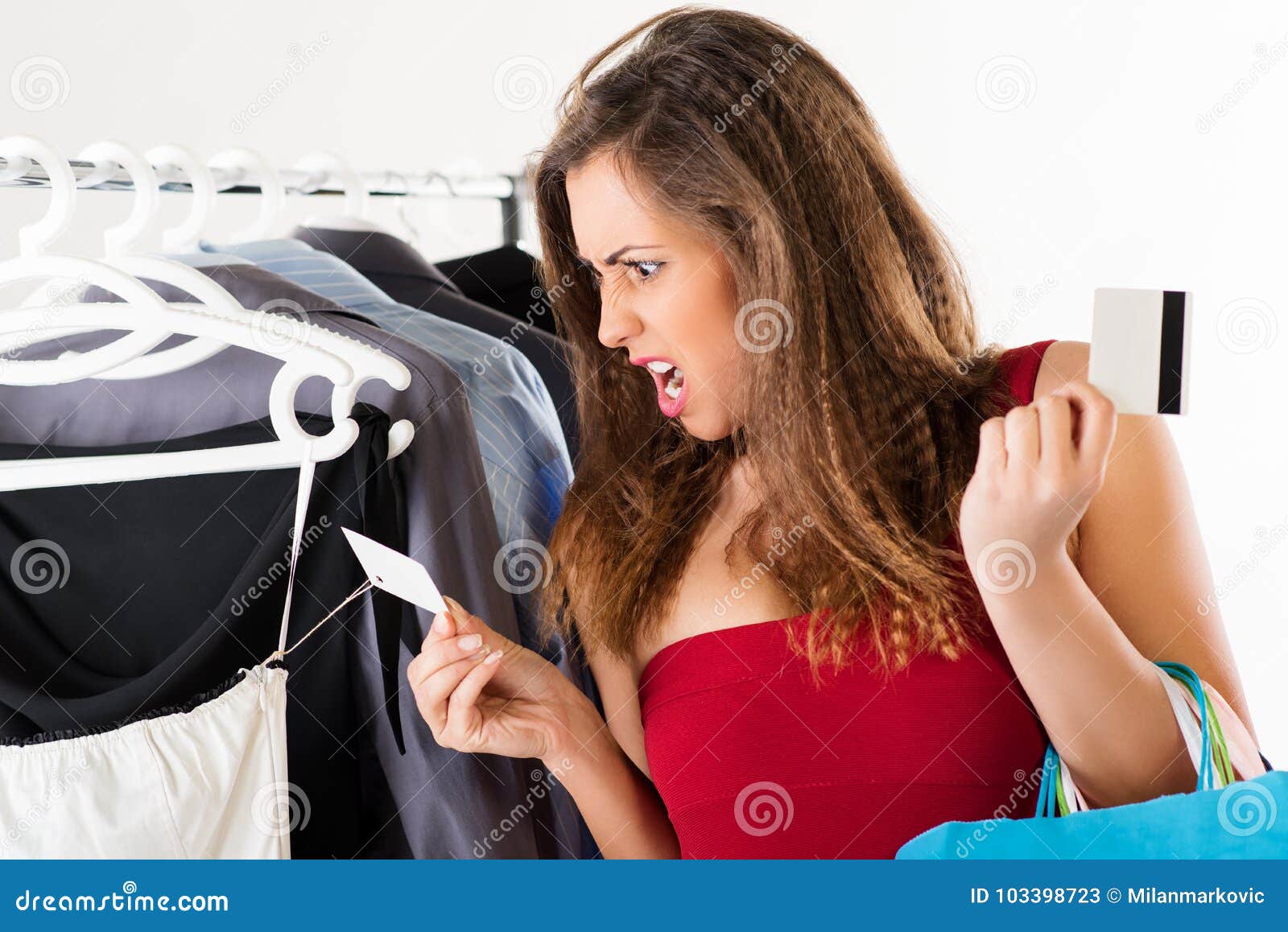 Overpriced stockbild. Bild von verkauf, shopaholic, kleidung - 103398723
