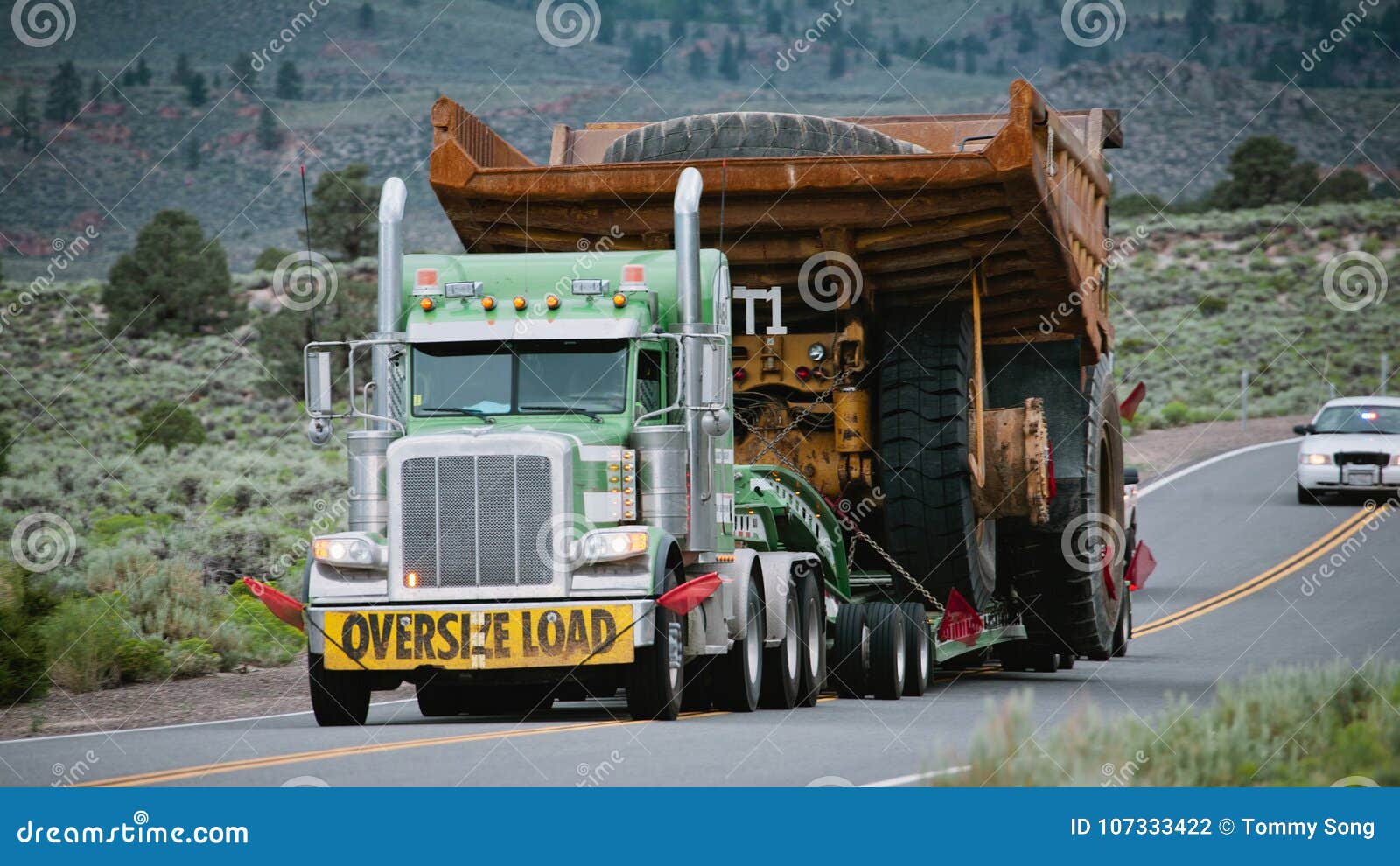 Oversize Load on the move stock photo. Image of freight - 107333422