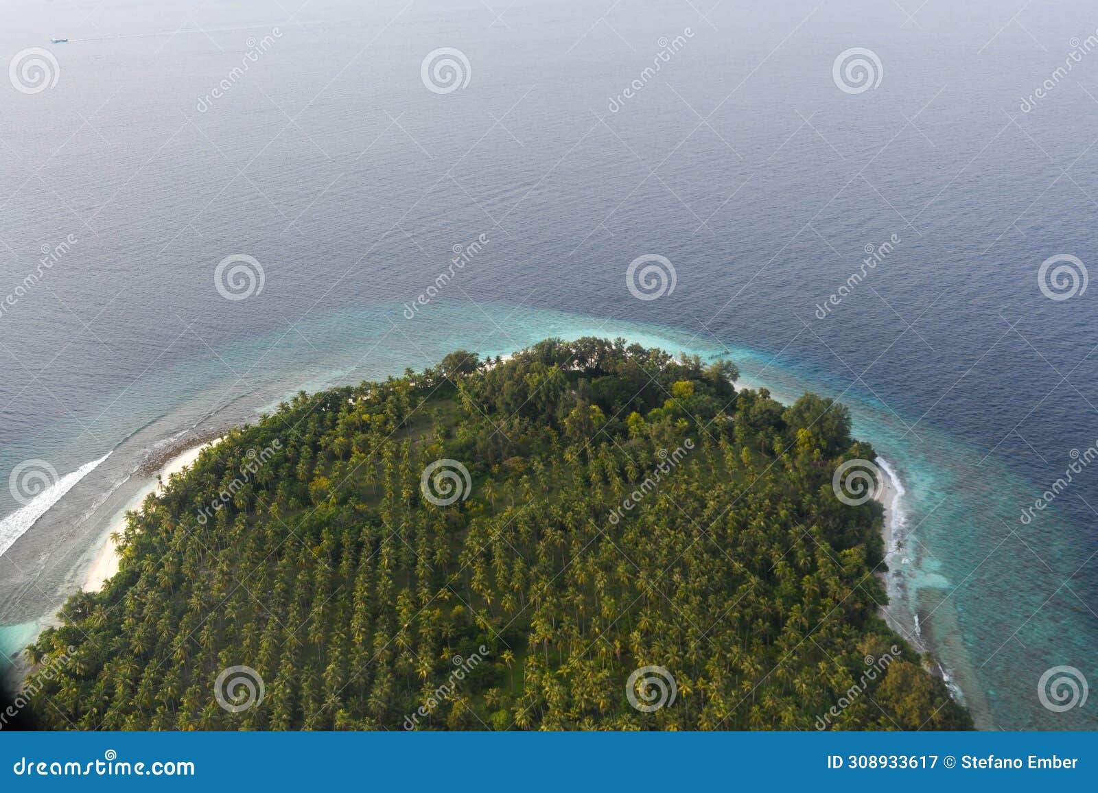 Overview at Ari Atoll in the Maldives Stock Image - Image of maldives ...