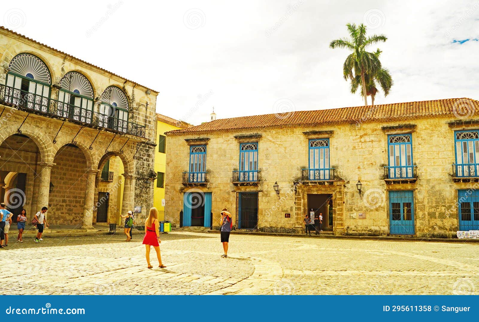 Overview of a Square in the Havana in the Republic of Cuba Editorial ...