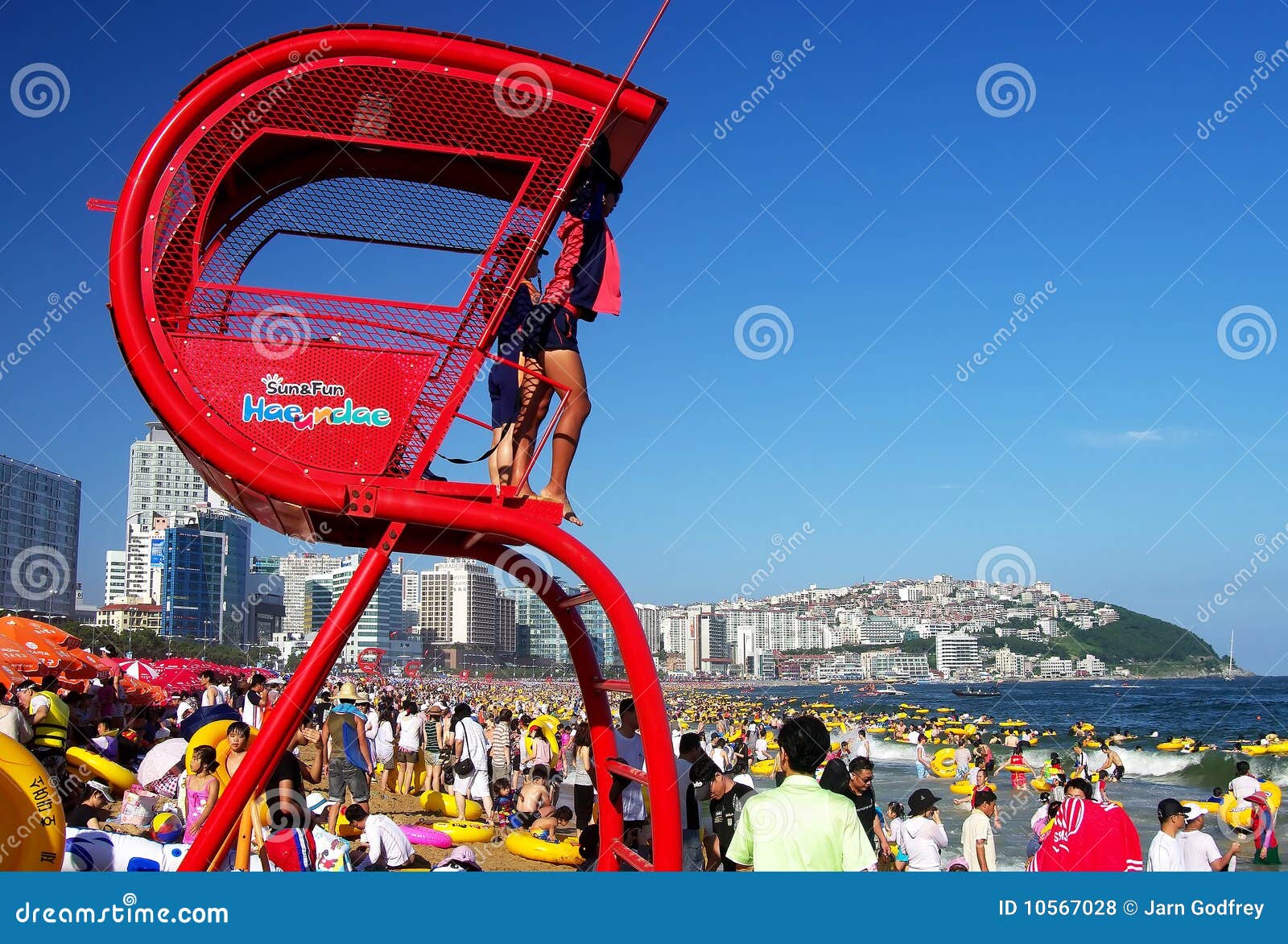 Overvol Strand Korea redactionele stock foto. Image of blauw - 10567028