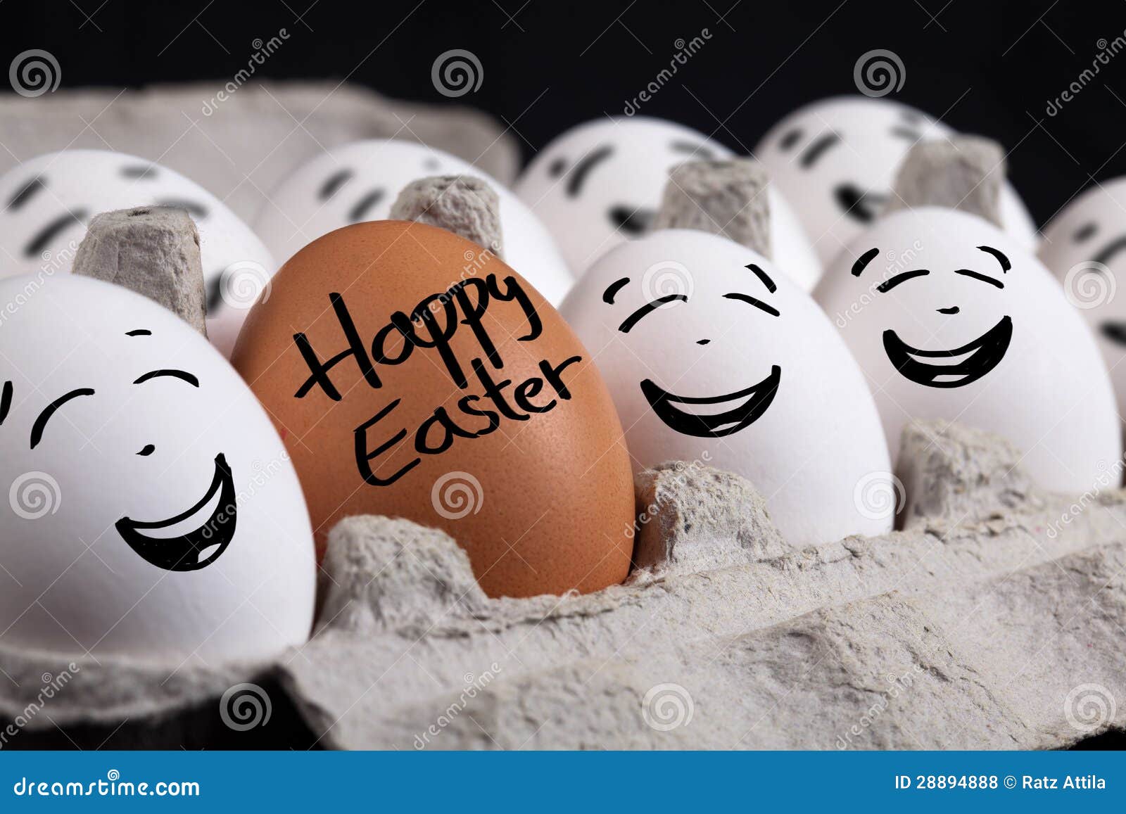 Ovos Com As Faces Do Smiley Na Casca De Ovo Foto de Stock - Imagem de ...