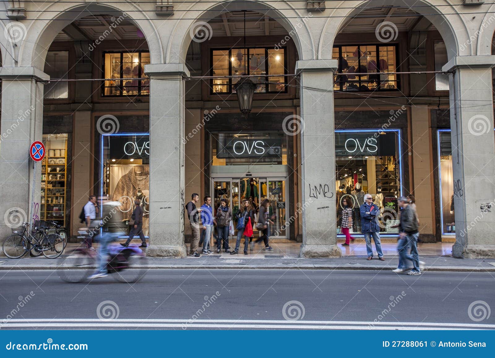 Ovs store in bologna editorial photo. Image of fashion - 27288061