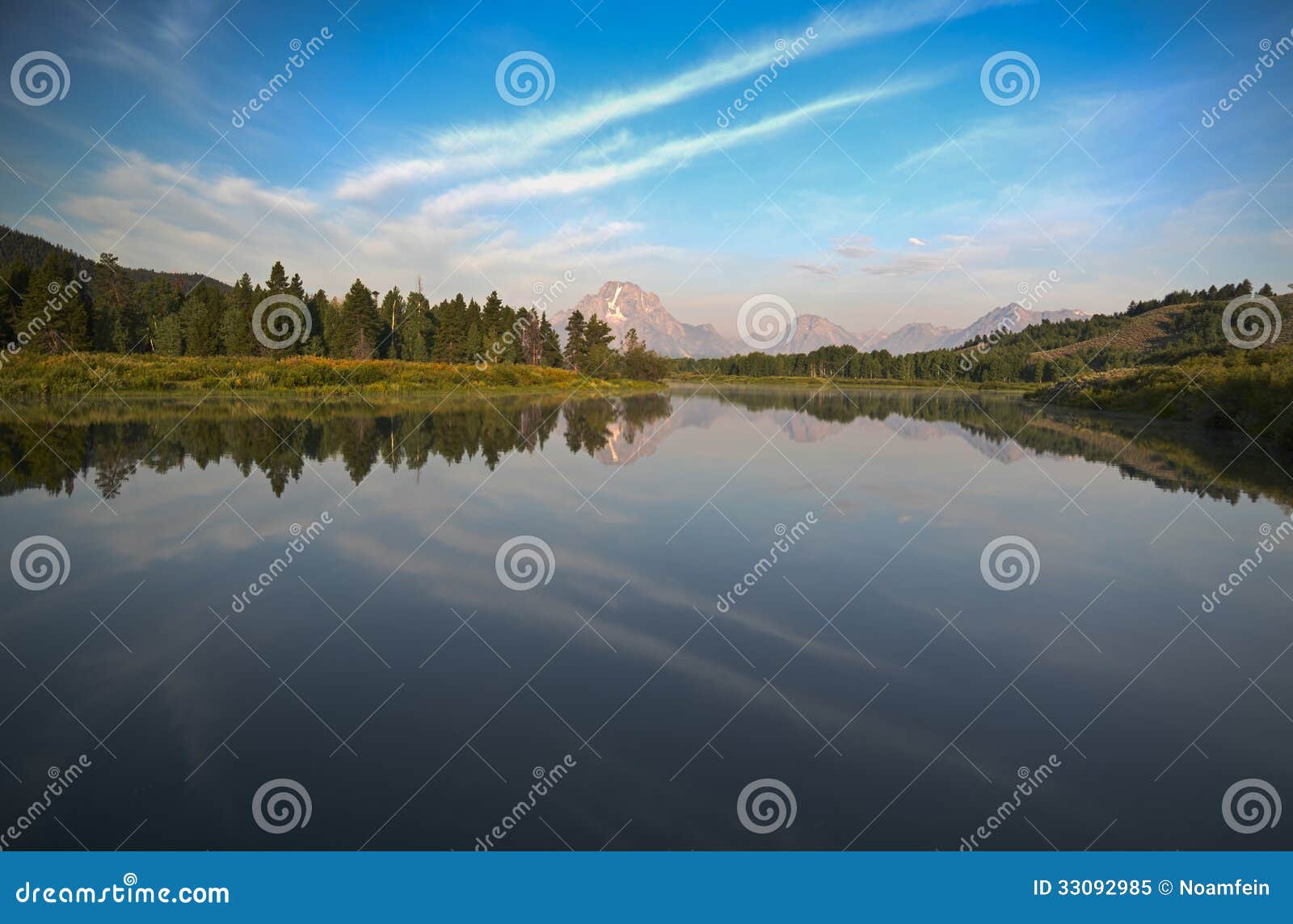 Oxbow Bend at Grand Teton stock image. Image of hole - 33092985