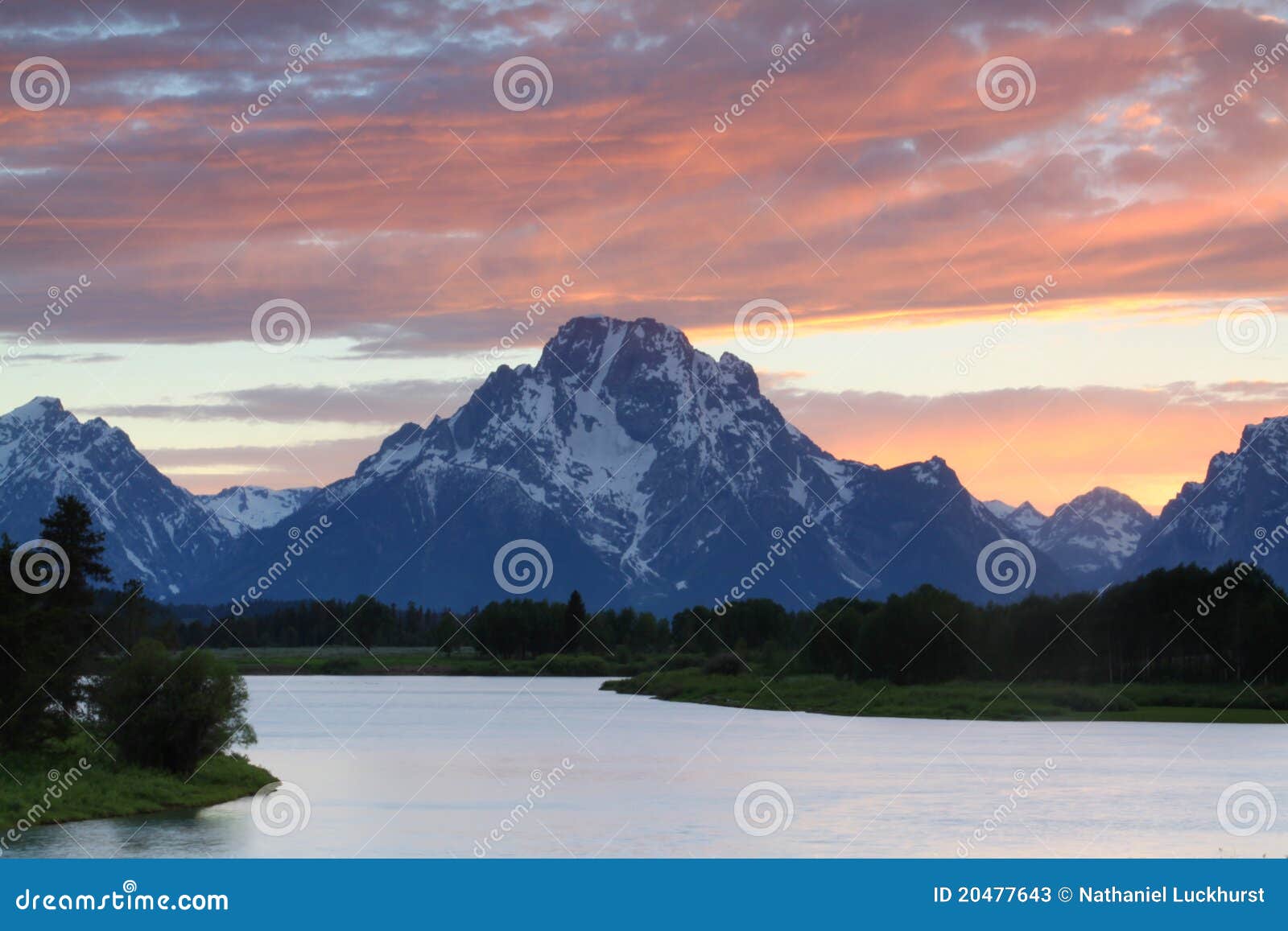 Oxbow Bend Sunset stock image. Image of sunrise, rocky - 20477643