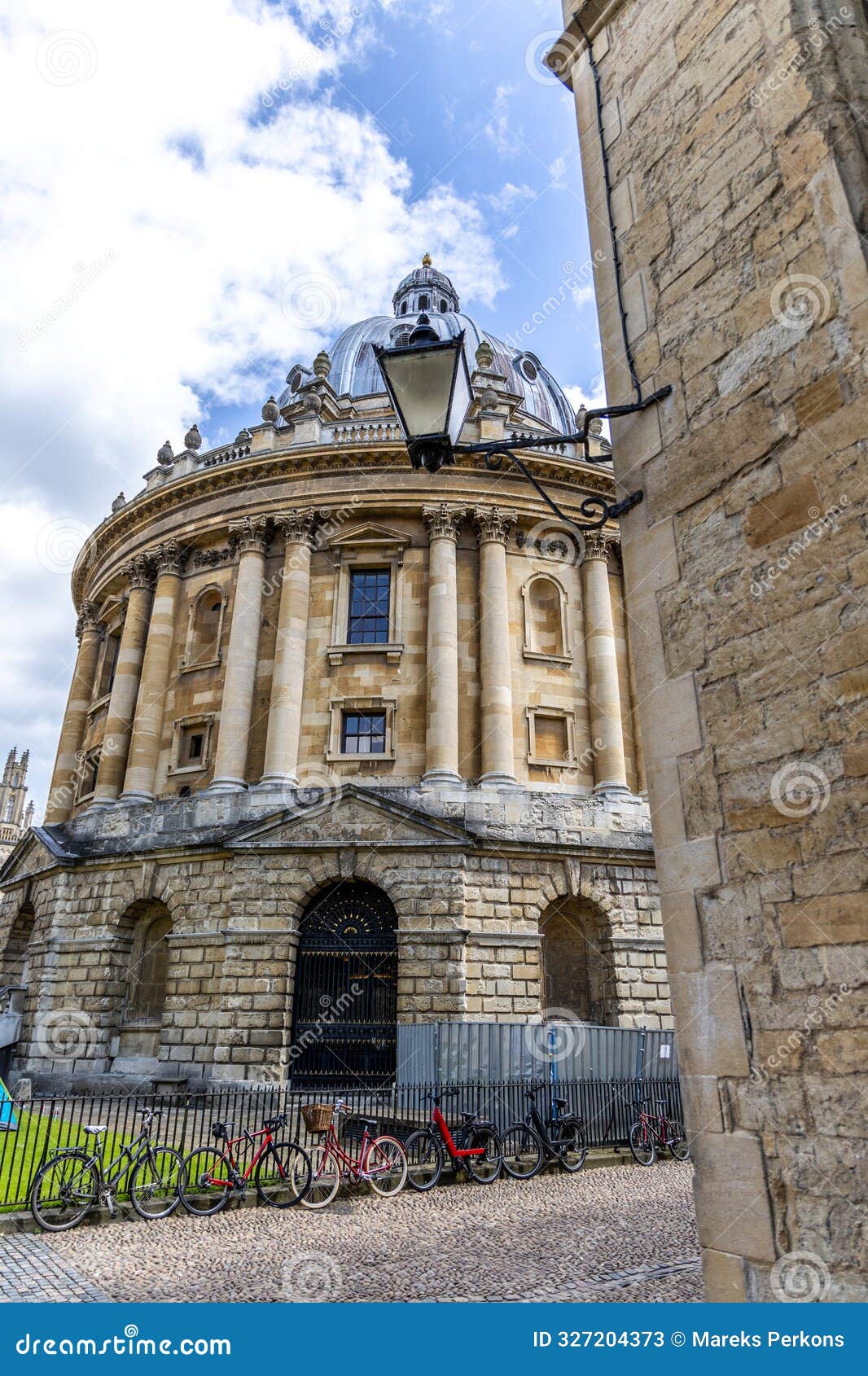 Oxford , UK - June 5, 2024: Oxford Radcliffe Library Building Editorial ...