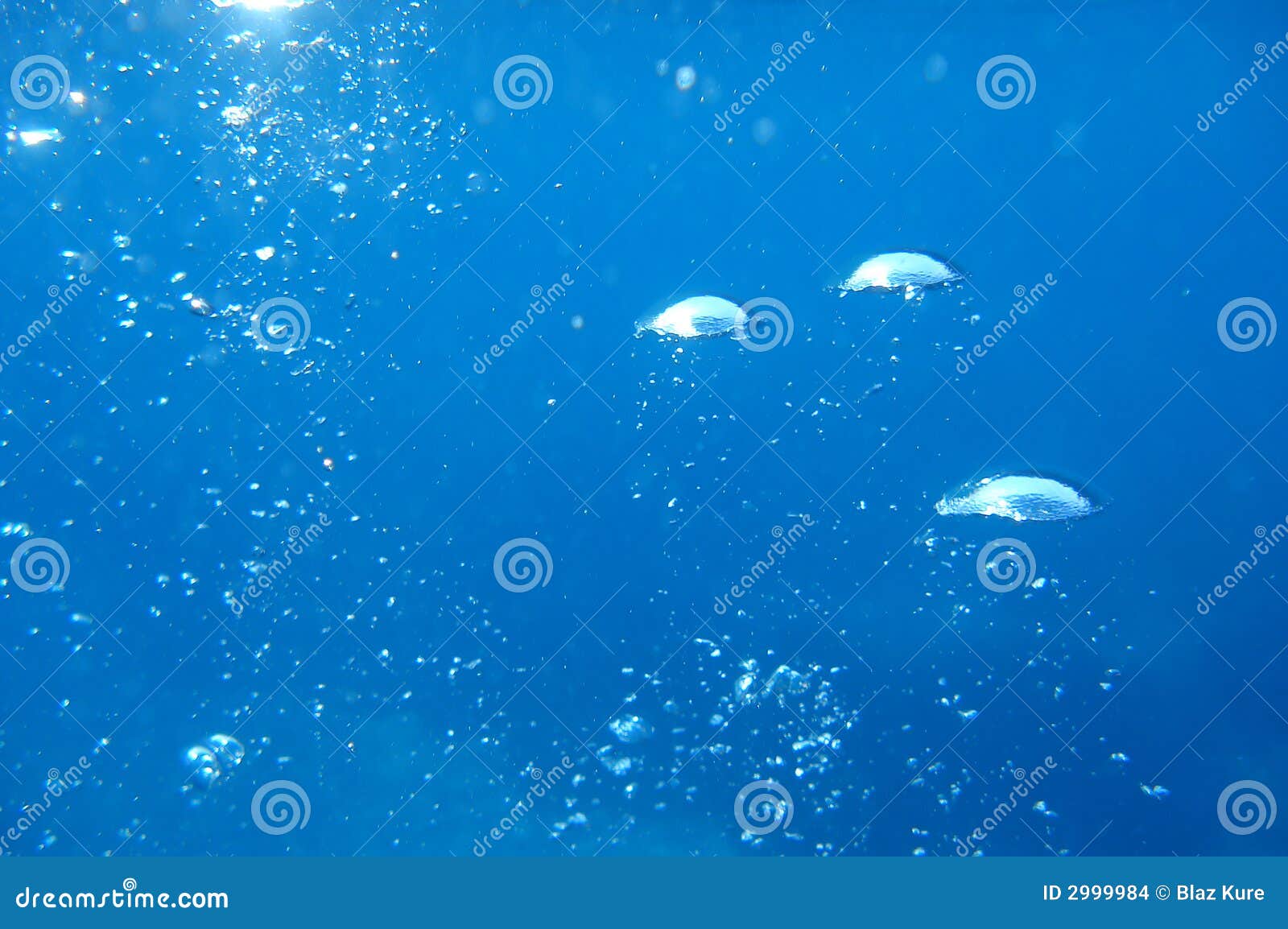 Oxygen bubbles stock photo. Image of molecular, ocean - 2999984