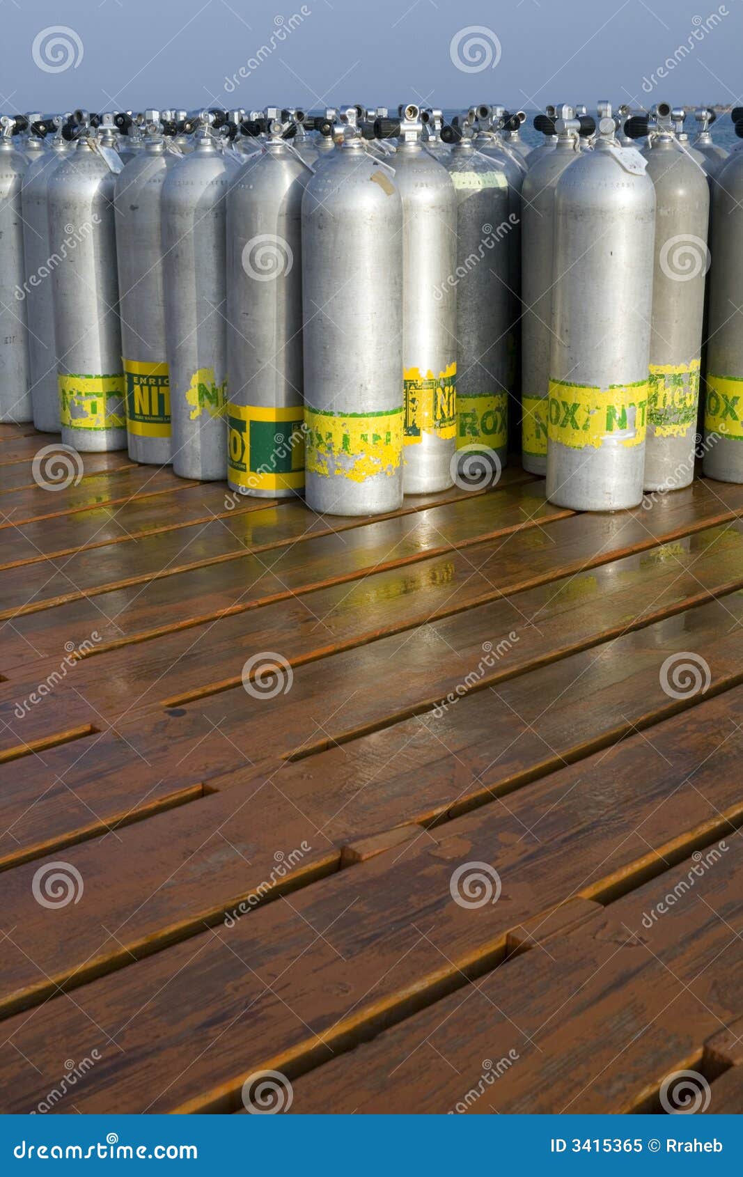 Oxygen Tanks - Scuba Diving Stock Image - Image of tanks, oxygen: 3415365