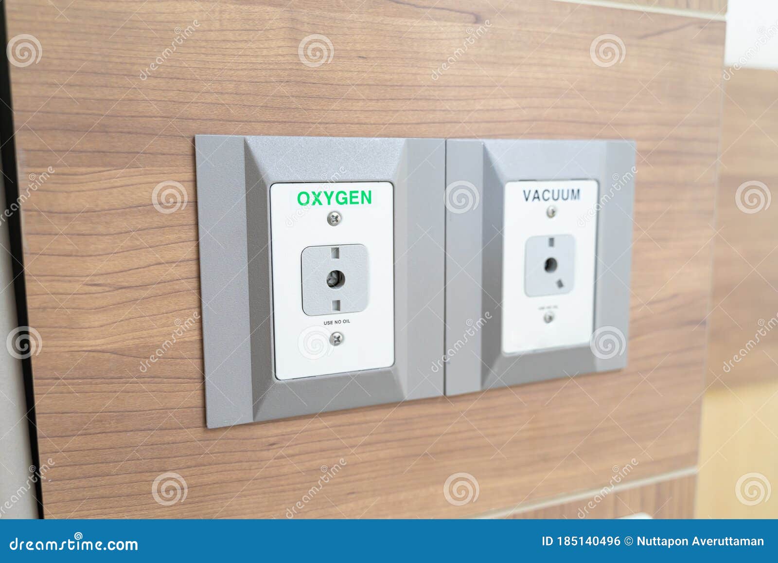 Oxygen and Vacuum Plug on the Wall in the Hospital Stock Photo - Image ...