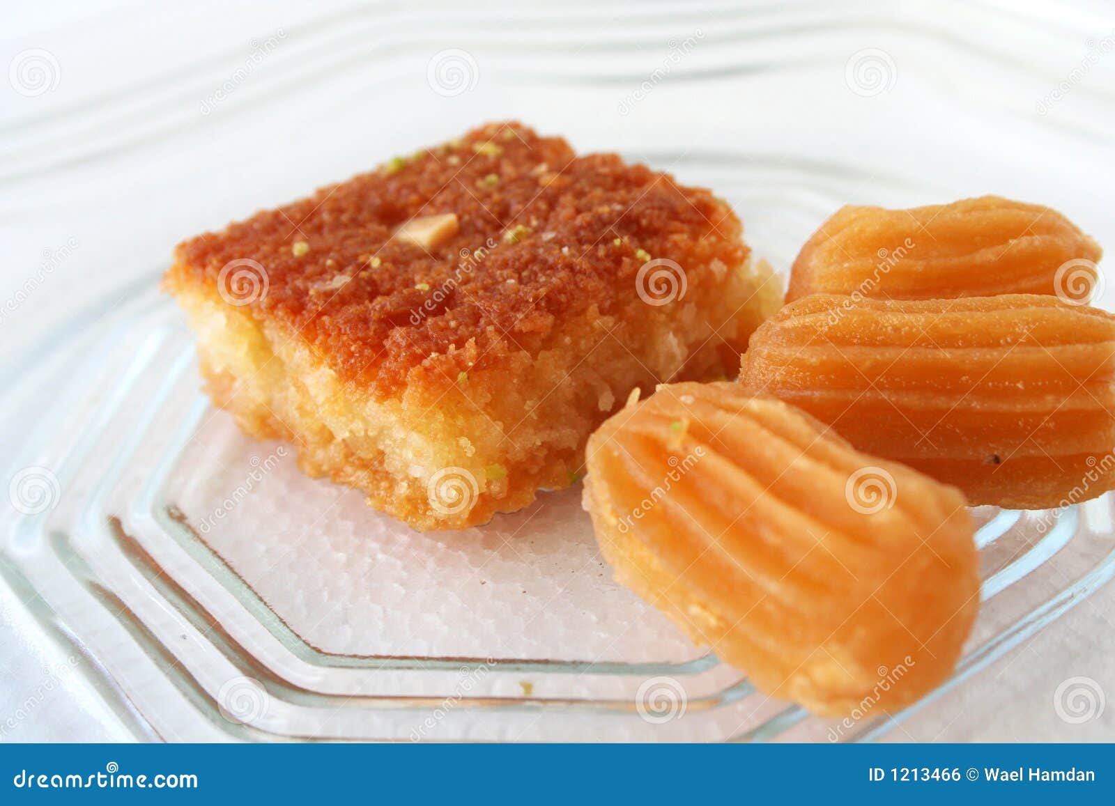 Pâtisseries Et Dessert Doux Arabes Photo stock - Image du festin ...