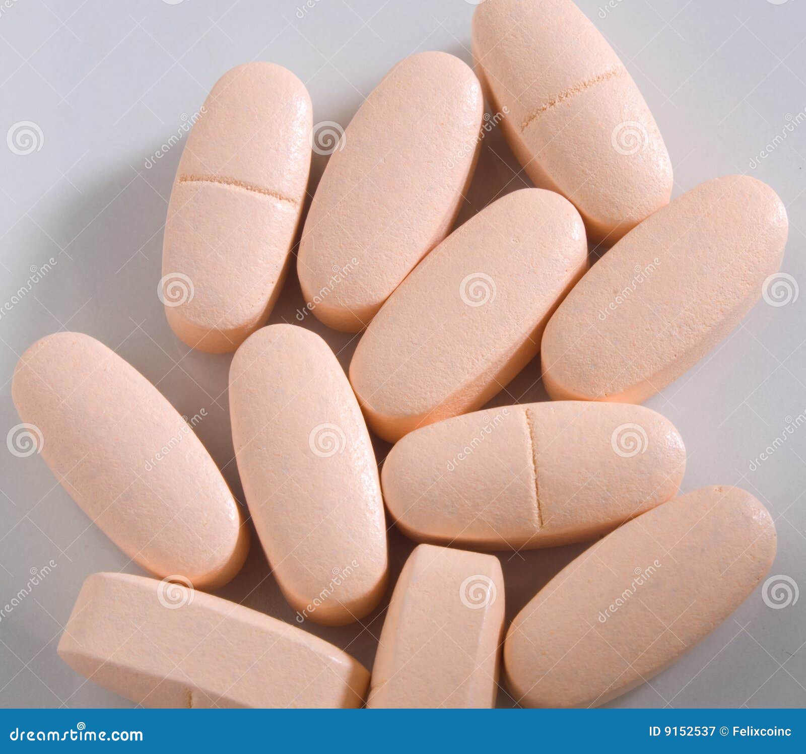 Píldoras rosadas imagen de archivo. Imagen de drogas, suplemento - 9152537