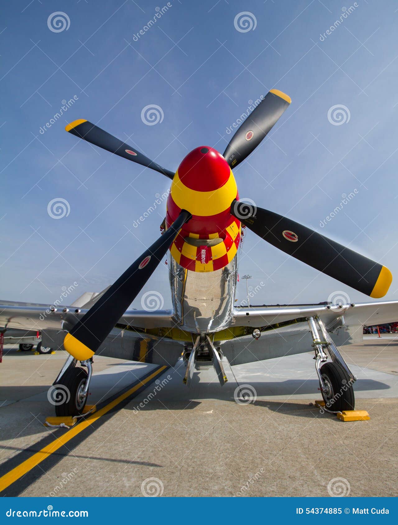 P-51 Mustang editorial image. Image of airshow, prop - 54374885
