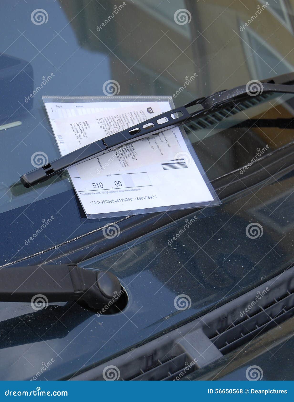 P.-V. invariable photo stock éditorial. Image du stationnement - 56650568