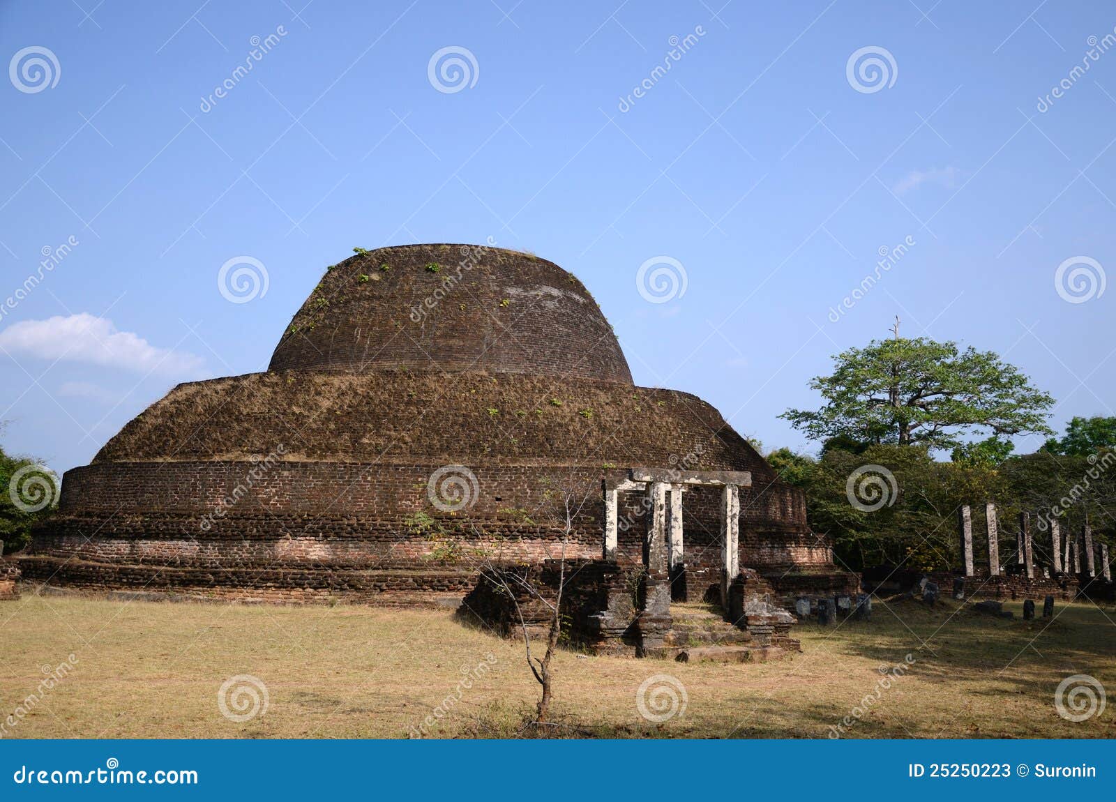 Pabalu Vihara stock image. Image of vihara, building - 25250223