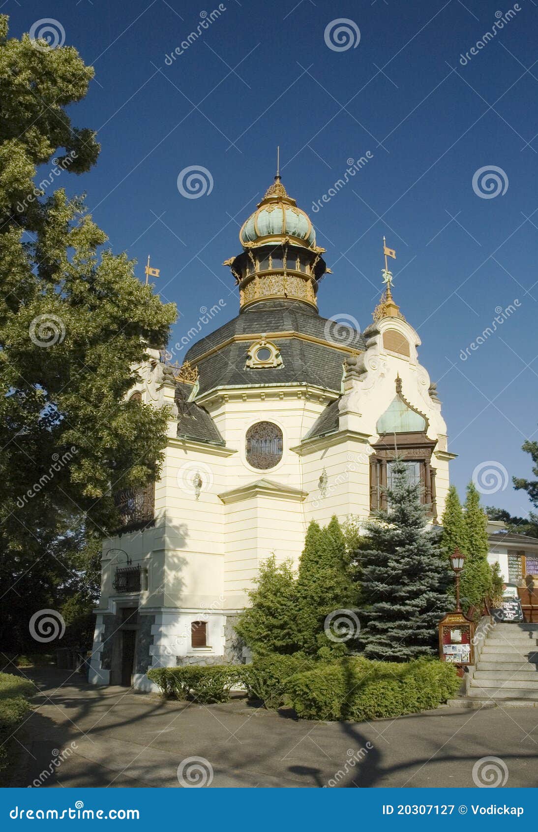 Pabellón de Hanava, Praga imagen de archivo. Imagen de azul - 20307127