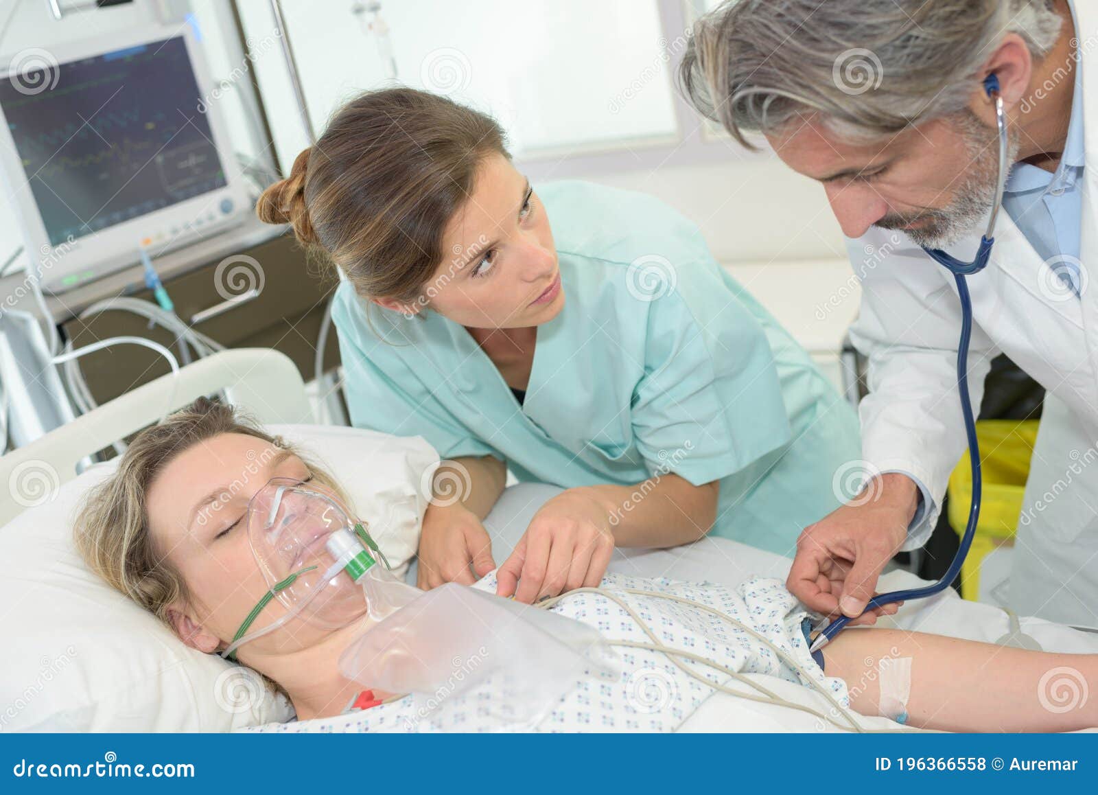 Paciente Con Estado De Seguimiento Foto de archivo - Imagen de ...