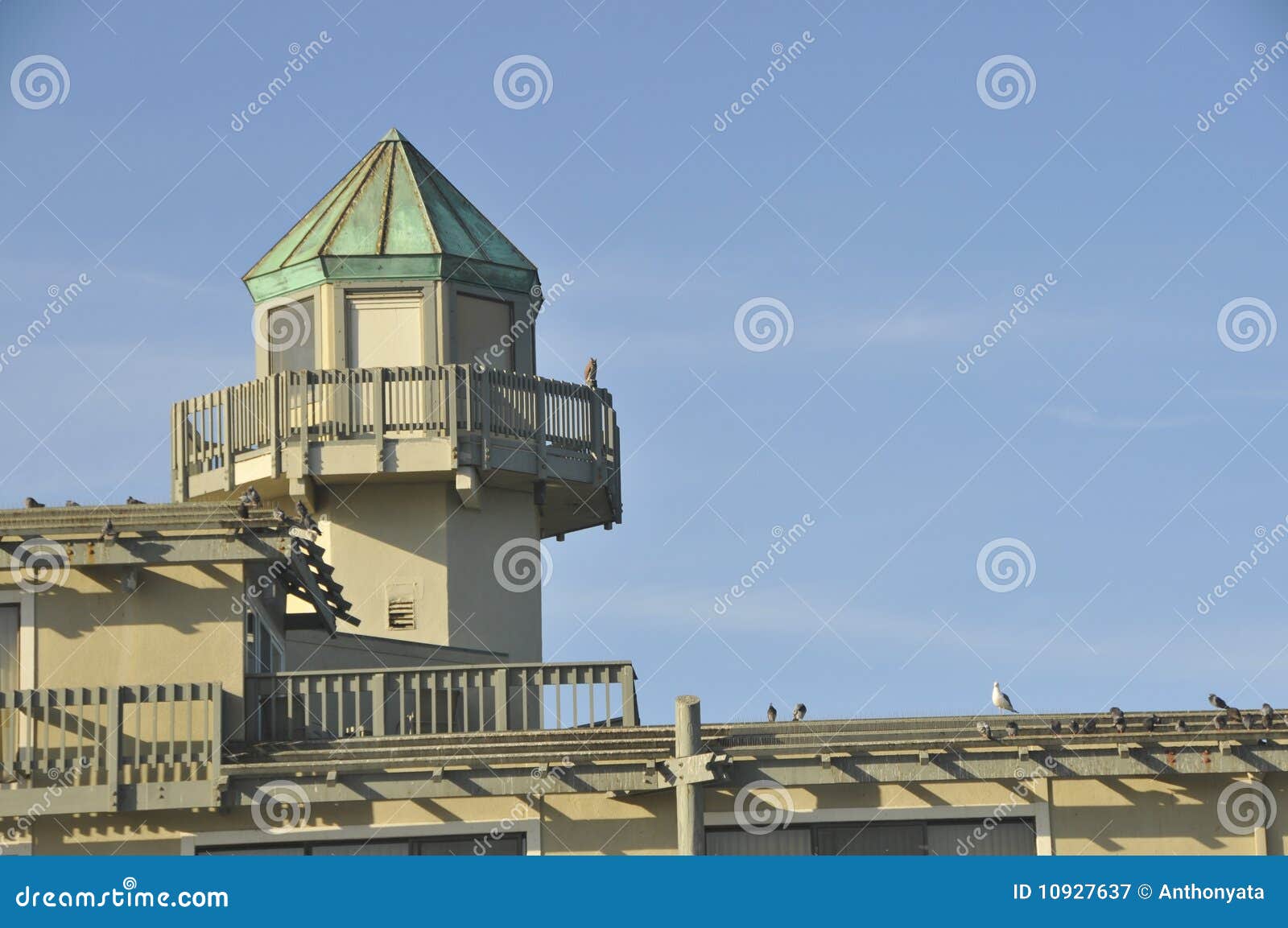 Pacific Coast Lighthouse stock image. Image of structure - 10927637